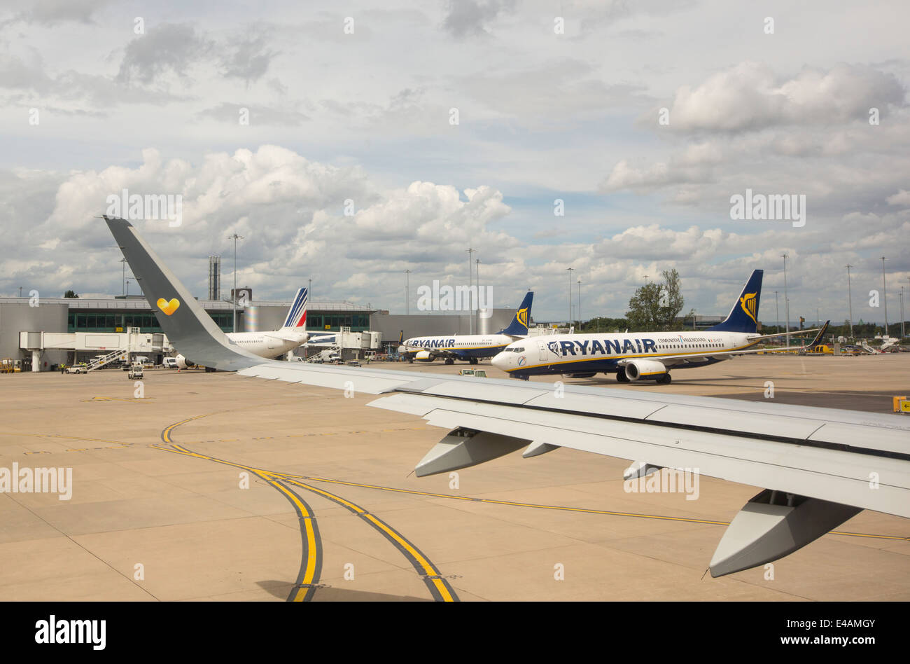 Planes at Manchester airport, UK Stock Photo - Alamy