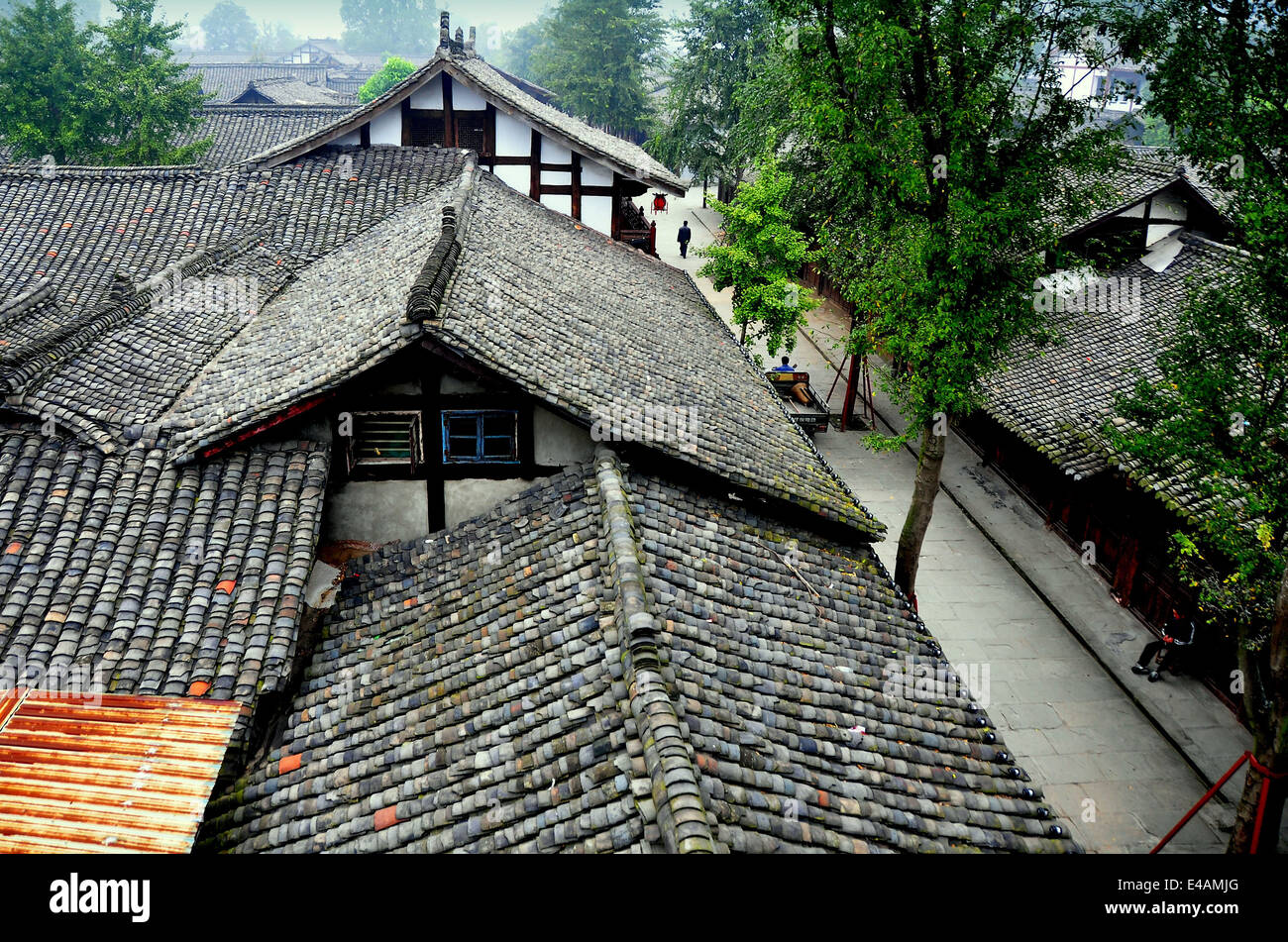 The ancient city of langzhong hi-res stock photography and images - Alamy