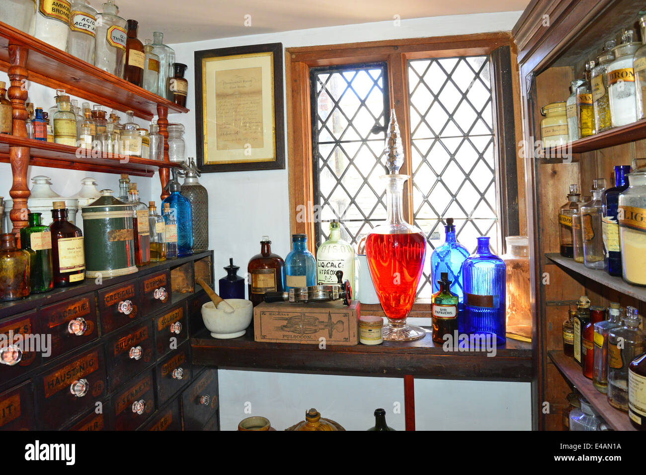 Elizabethan museum totnes hi-res stock photography and images - Alamy