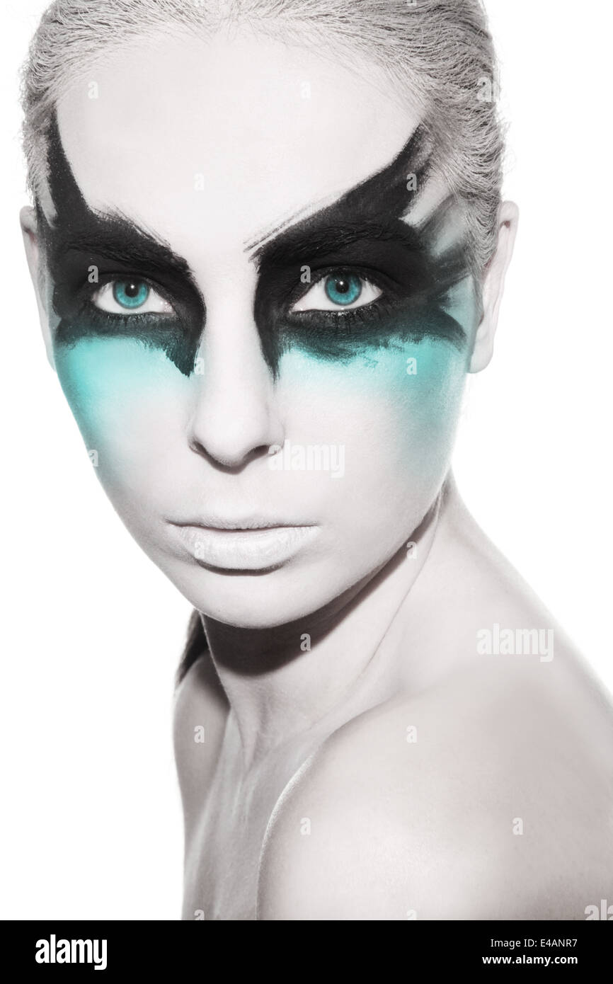 Avant garde fashion hi-res stock photography and images - Alamy
