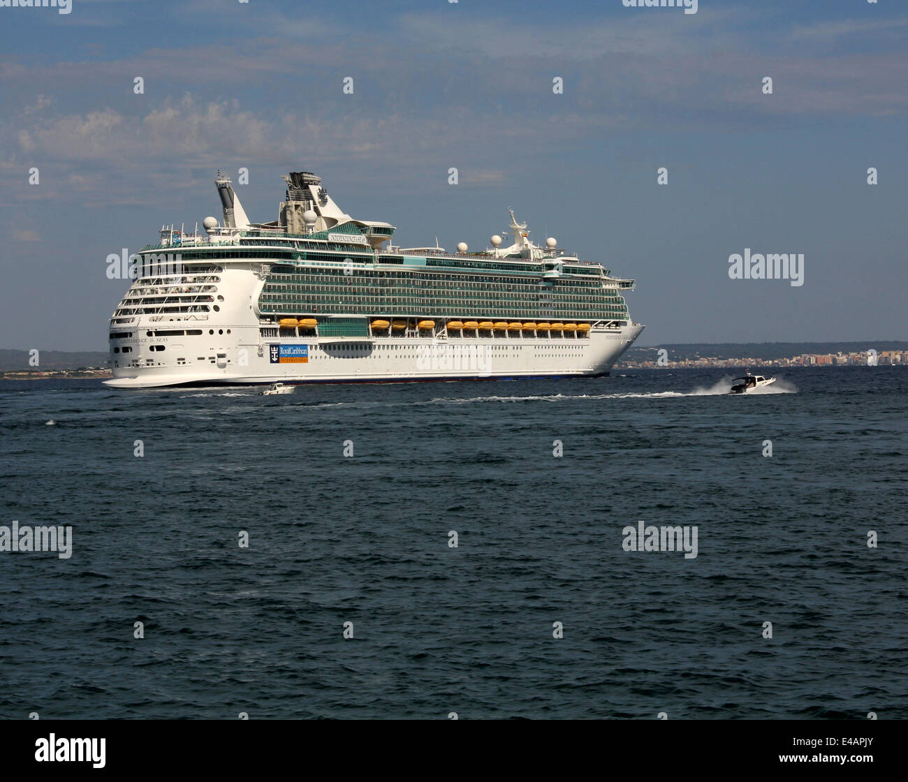 World largest cruise ship hi-res stock photography and images - Alamy