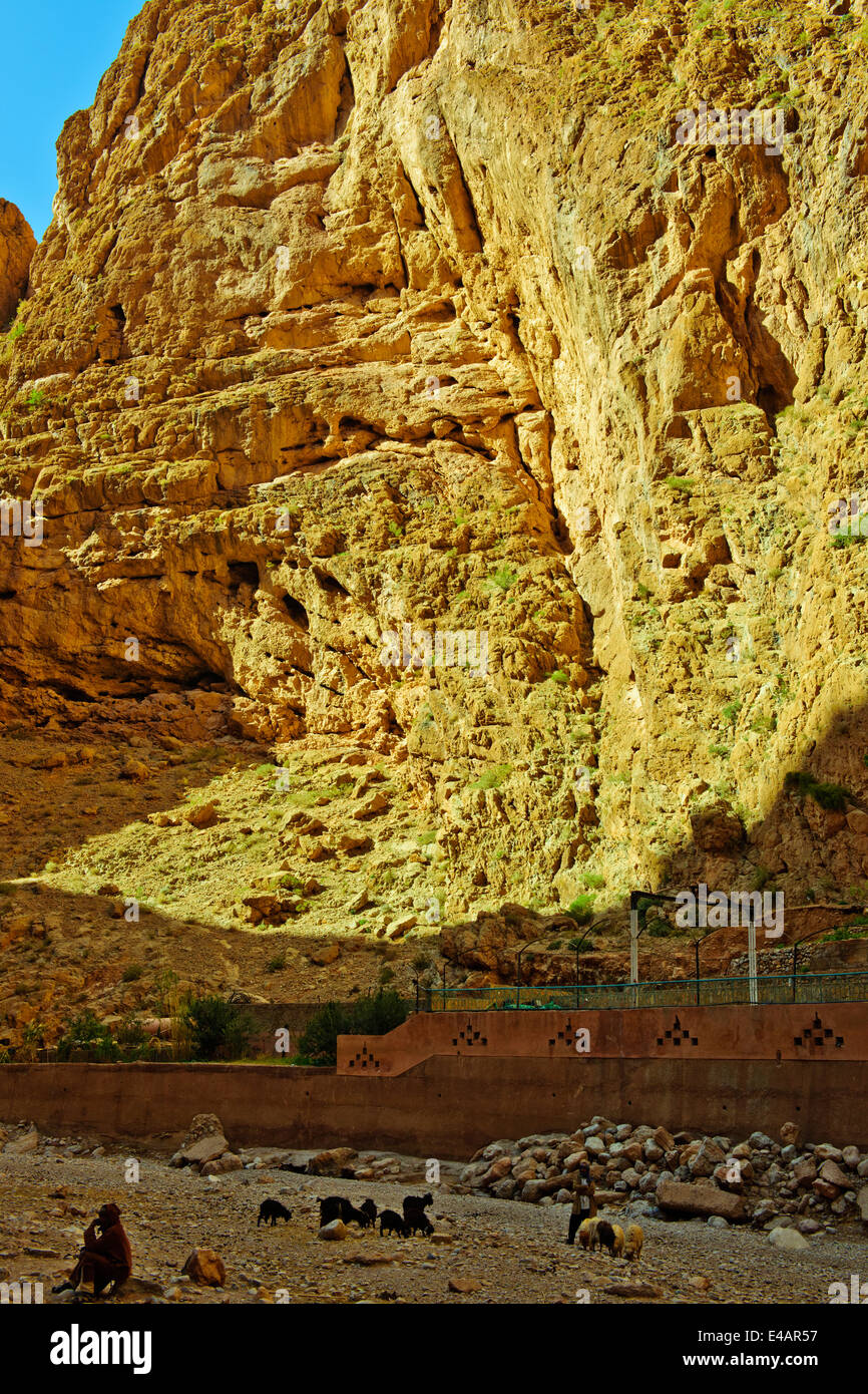 Aspects of the Todgha Gorge,Paved road,Hotels,Hiking,Carpet Sellers ...