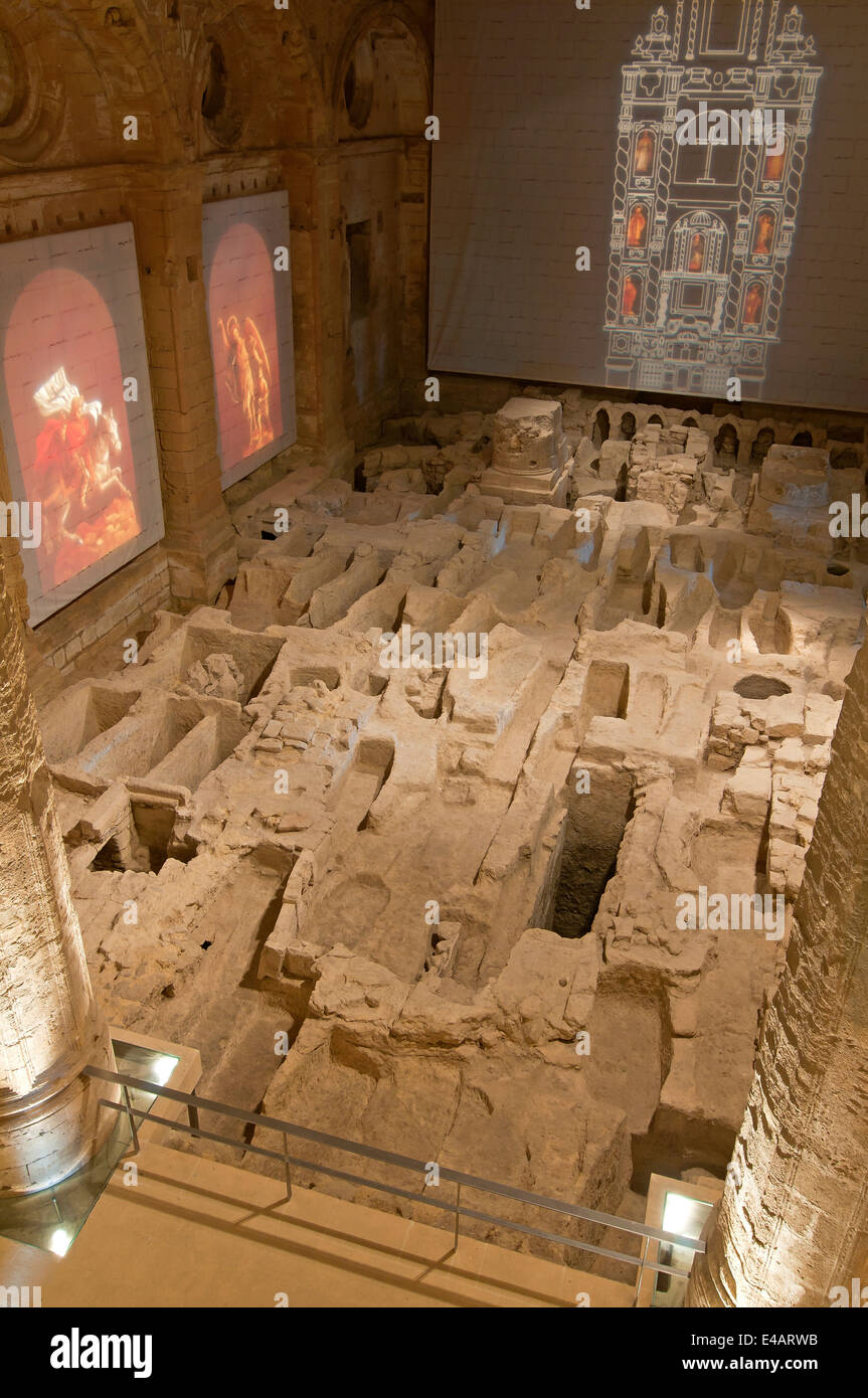 Interior temple church middle temple hi-res stock photography and ...