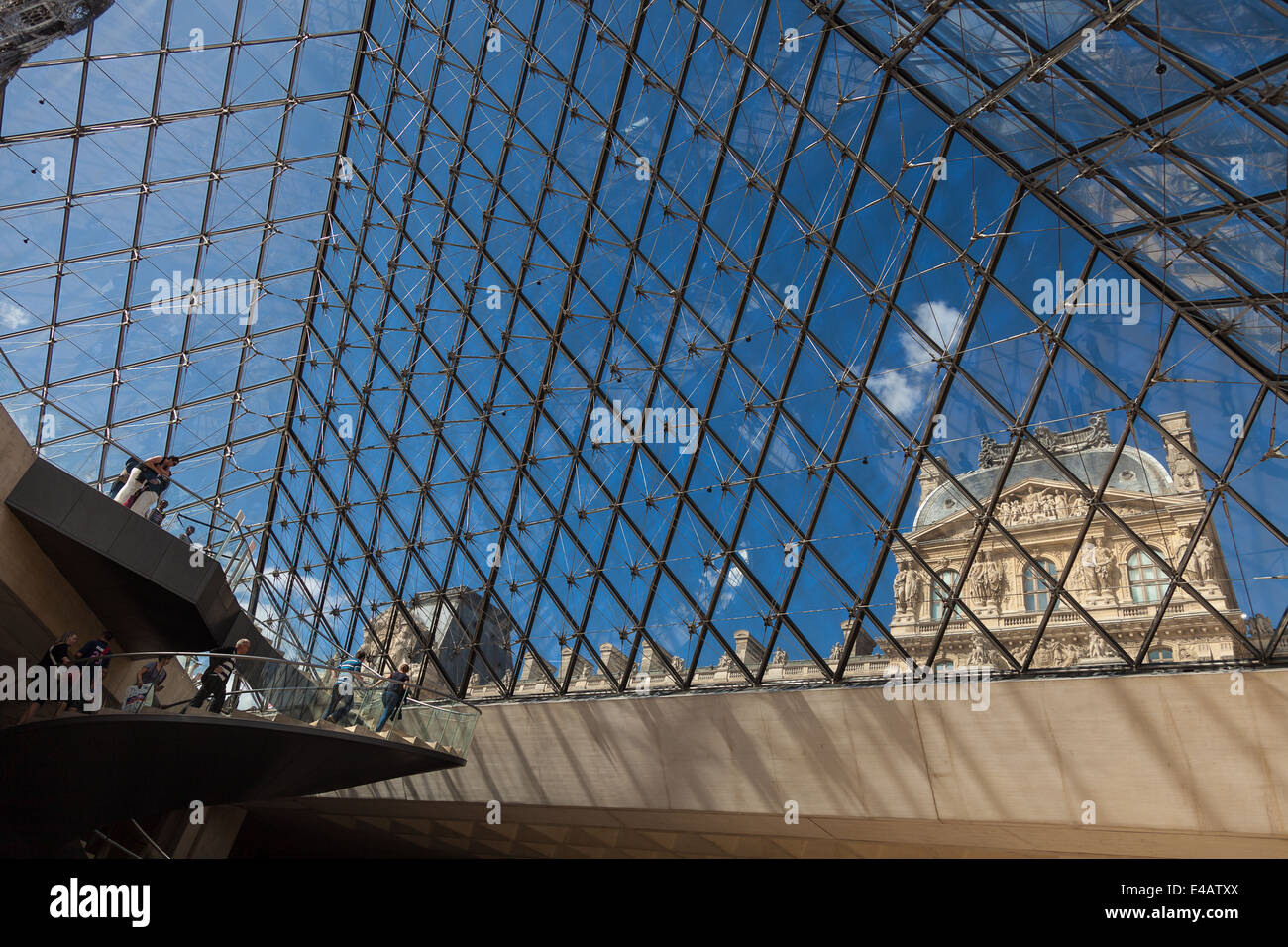Louvre entrance hi-res stock photography and images - Alamy