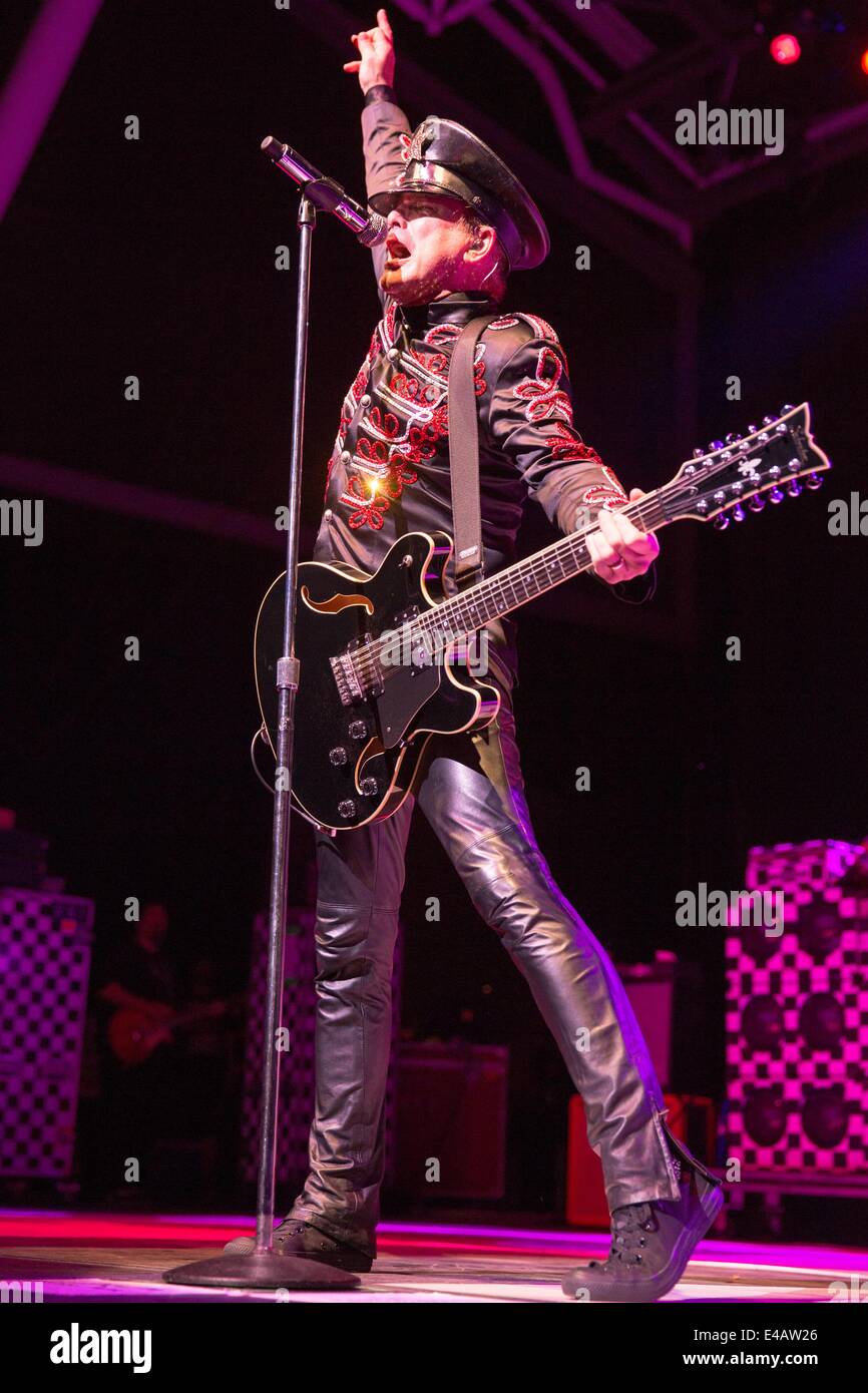 Robin Zander High Resolution Stock Photography and Images - Alamy