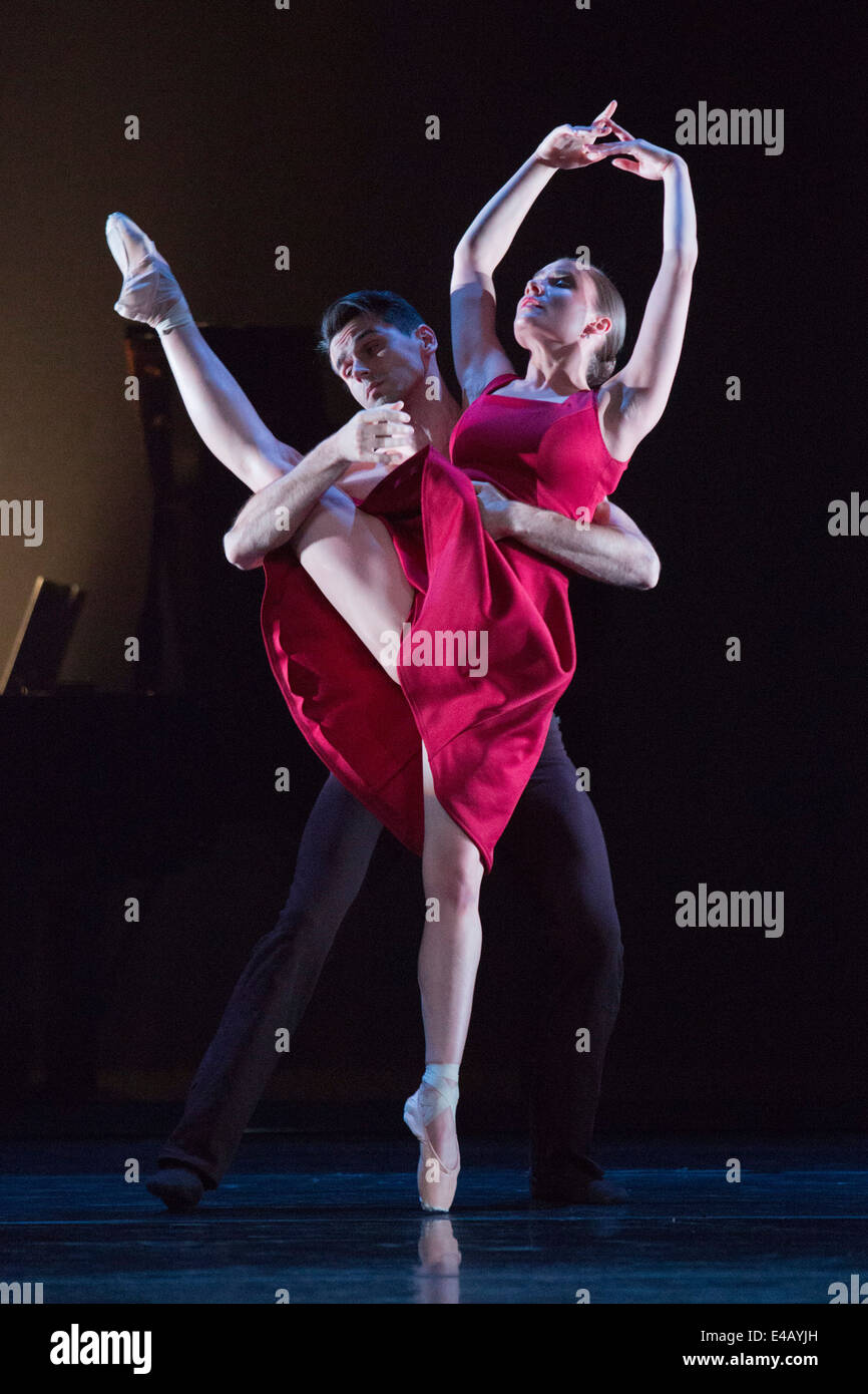 New English Ballet Theatre (NEBT), Peacock Theatre, London. Tangents ...