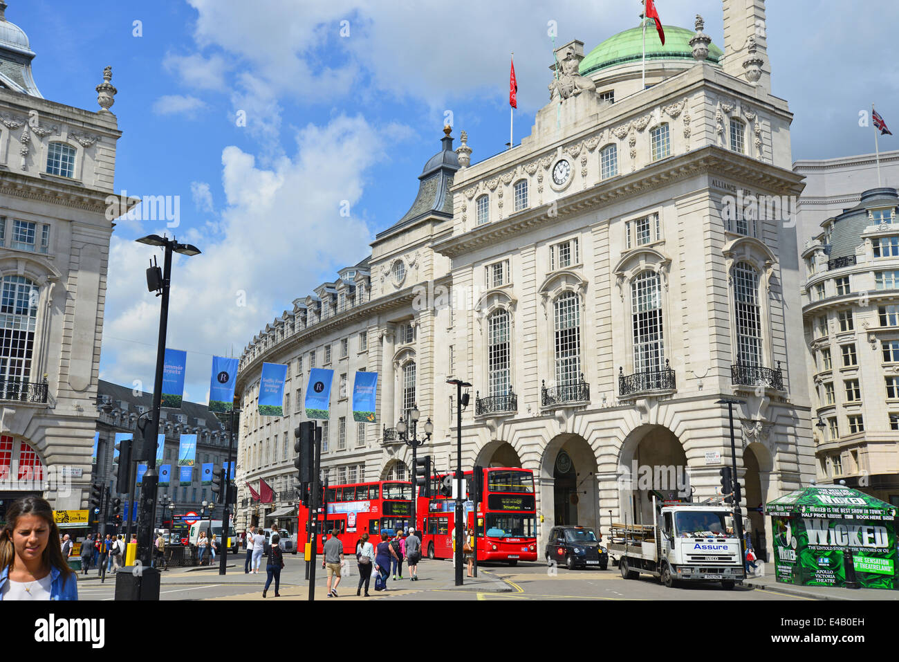 Piccadilly london view buildings hi-res stock photography and images ...