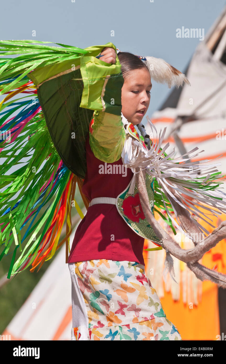 Girl's fancy or shawl dancer, Pow-wow, Blackfoot Crossing Historical ...