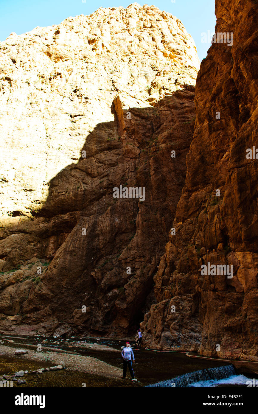 Aspects of the Todgha Gorge,Paved road,Hotels,Hiking,Carpet Sellers ...