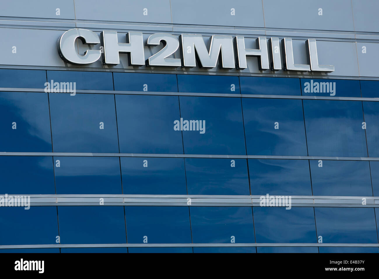 An office building occupied by CH2M HILL Stock Photo - Alamy
