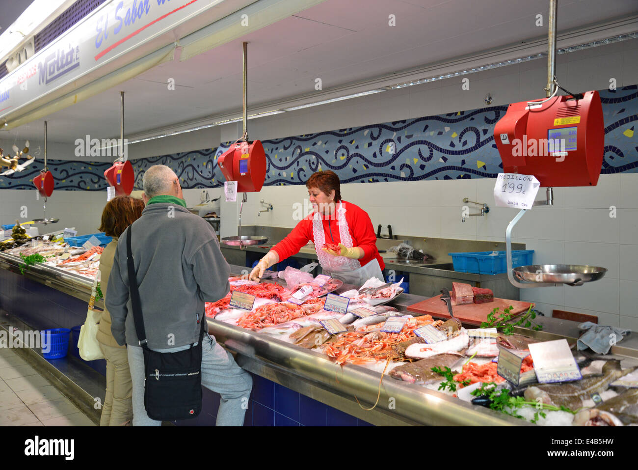 Fresh fish counter in Indoor Market (Mercat), Altea, Costa Blanca ...