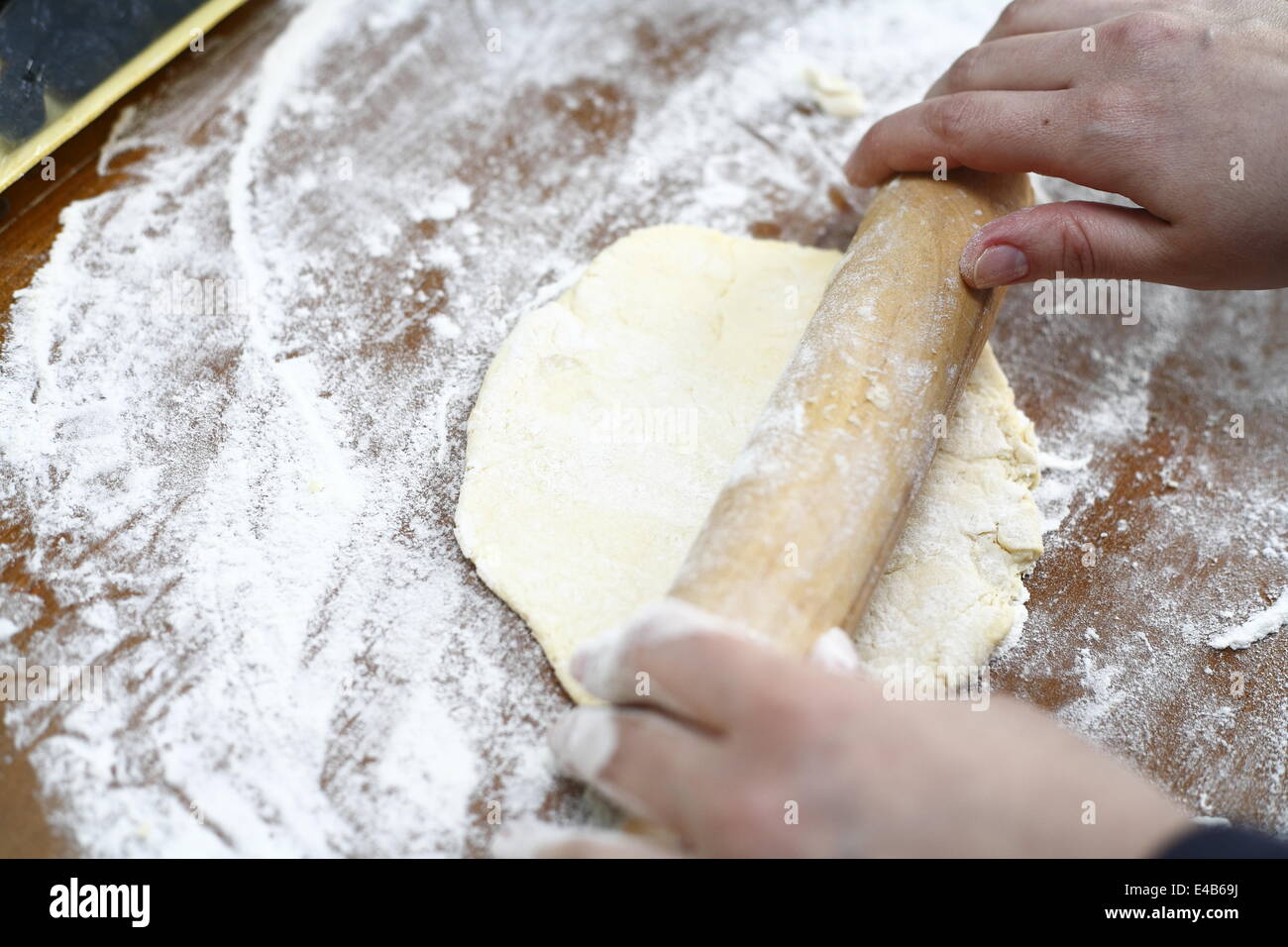 Rolling out the pastry hi-res stock photography and images - Alamy