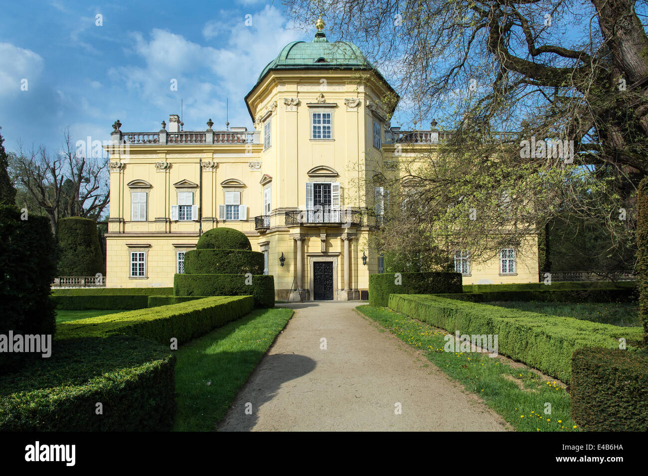 Beautiful Buchlovice castle is a castle in Czech republic. Its history ...