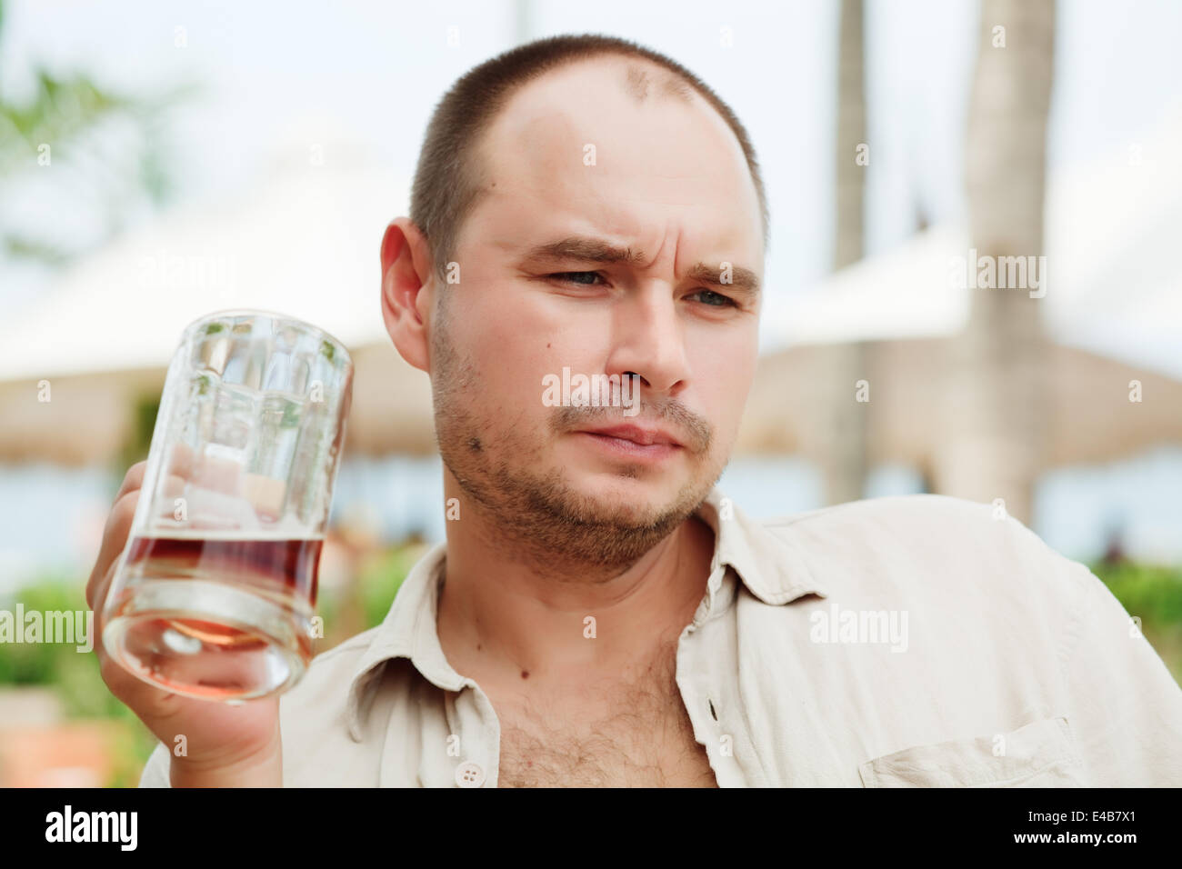 People enjoy beer outdoor hi-res stock photography and images - Alamy