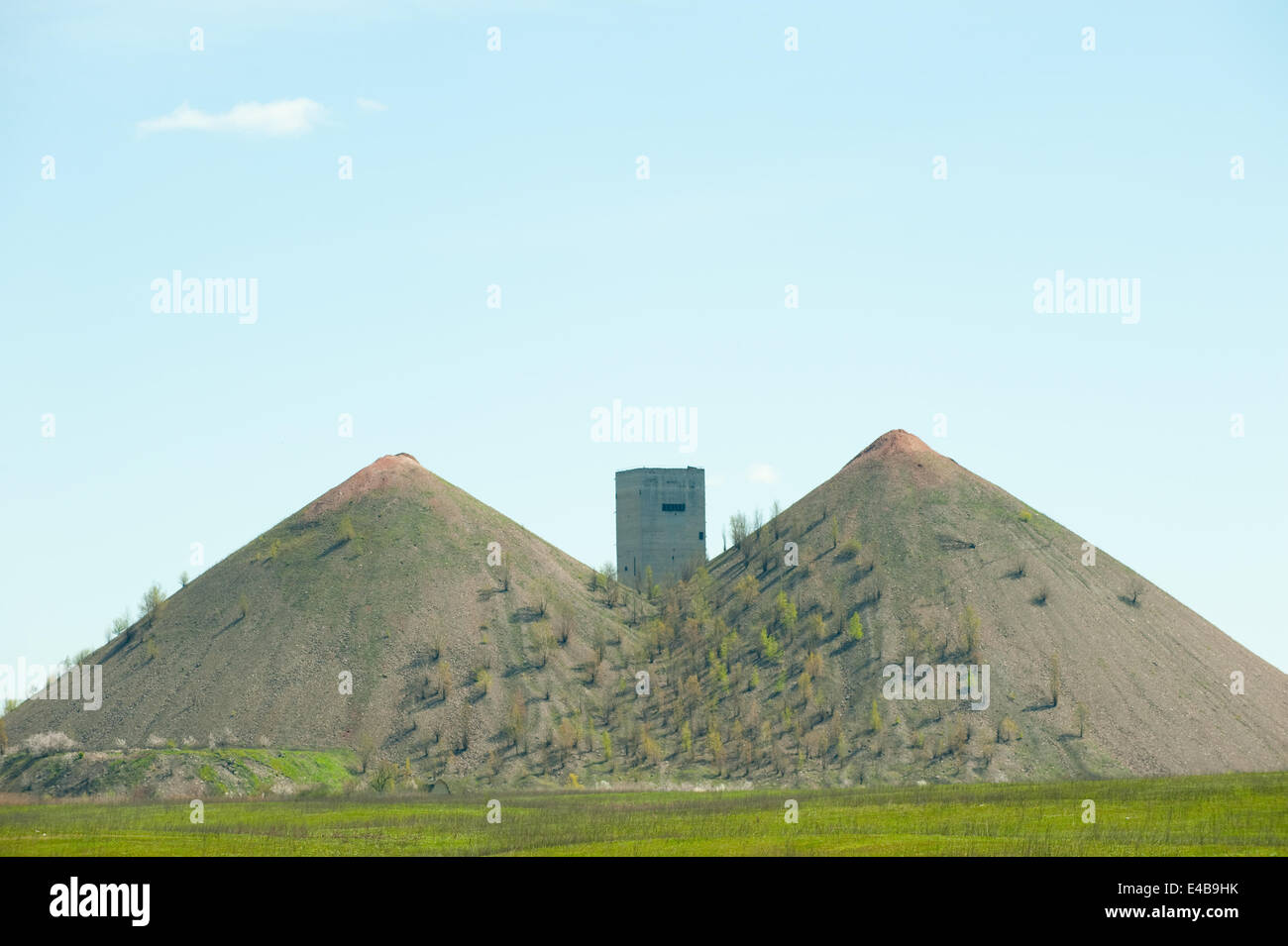 Mine lift hi-res stock photography and images - Alamy