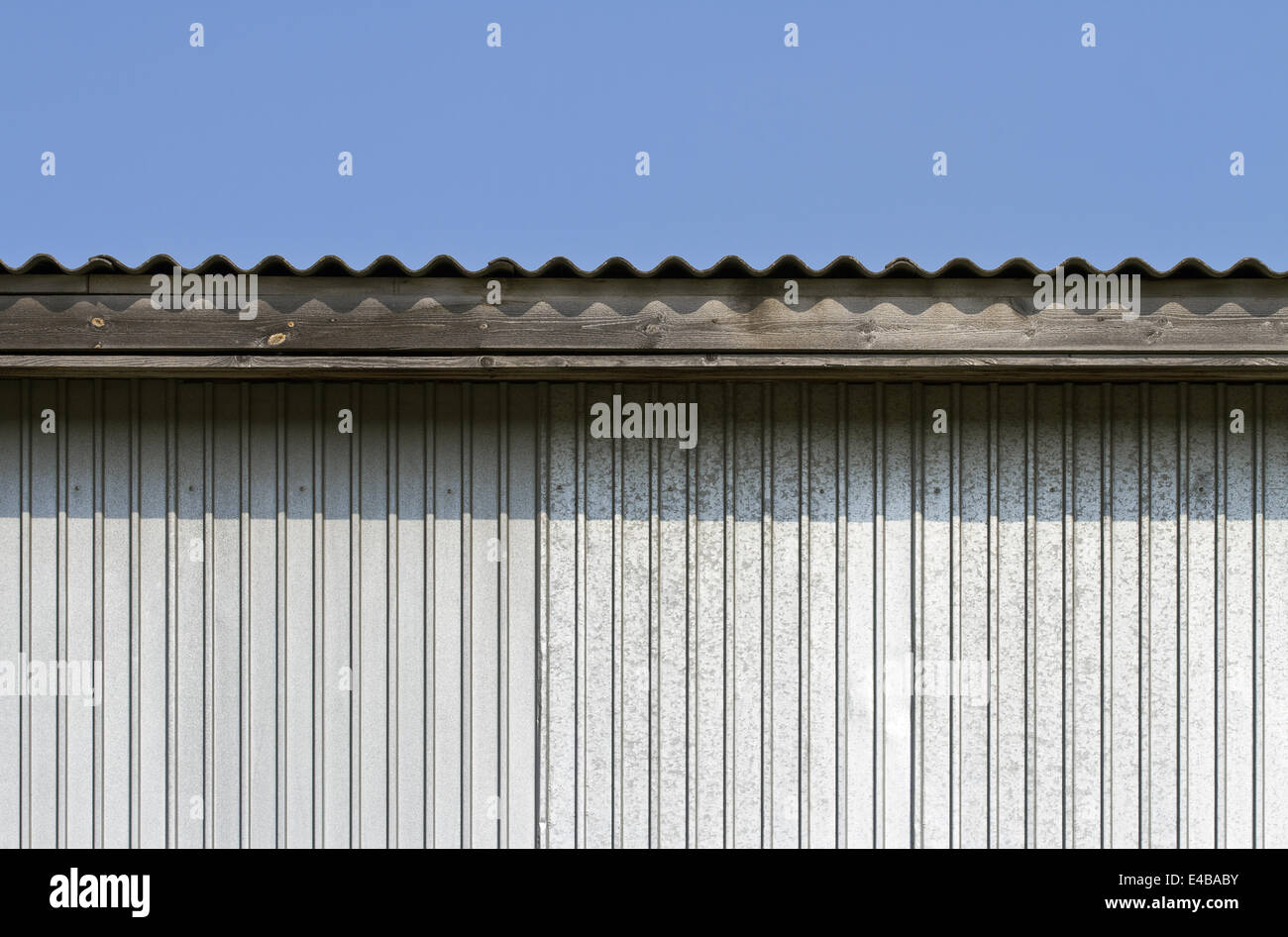 Industrial siding hi-res stock photography and images - Alamy