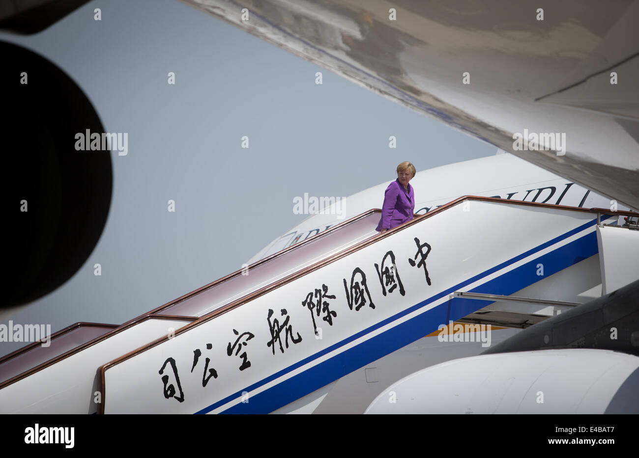 Angela merkel airplane hi-res stock photography and images - Alamy