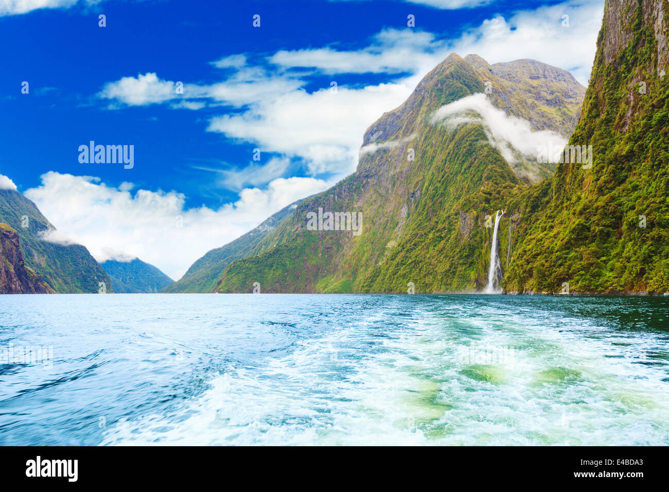 Panoramic view scenic landscape milford hi-res stock photography and ...