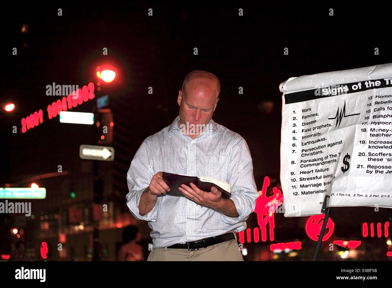 New York, NY - August 23: Rev. Shawn Holes does open air preaching on ...