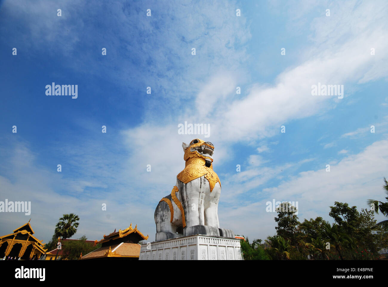 Lion sculptures hi-res stock photography and images - Alamy