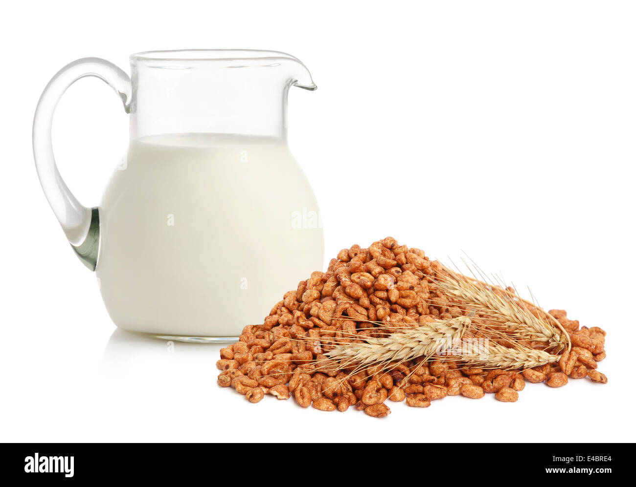 Cereal flakes and milk Stock Photo - Alamy