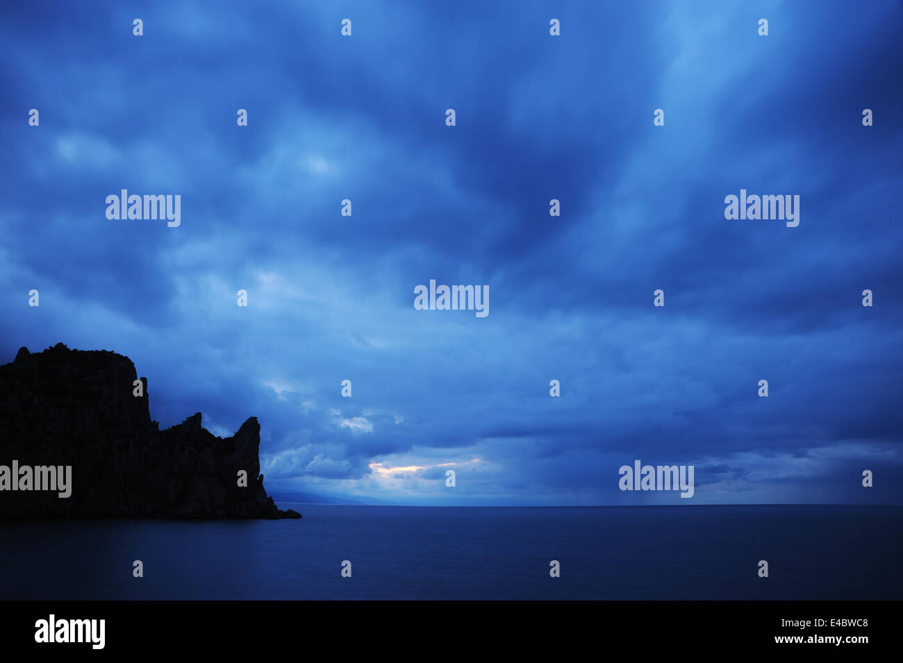 The night sea Stock Photo - Alamy