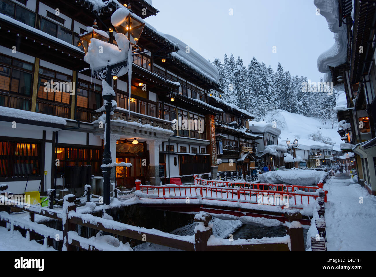 Ginzan onsen hi-res stock photography and images - Alamy