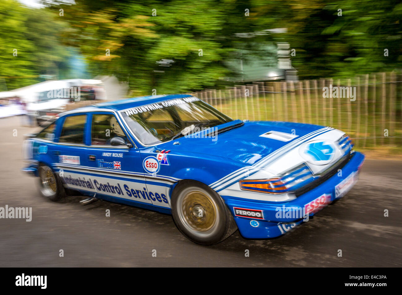 1984 Rover SD1 Vitesse with driver Nigel Garrett leaves the paddock at ...