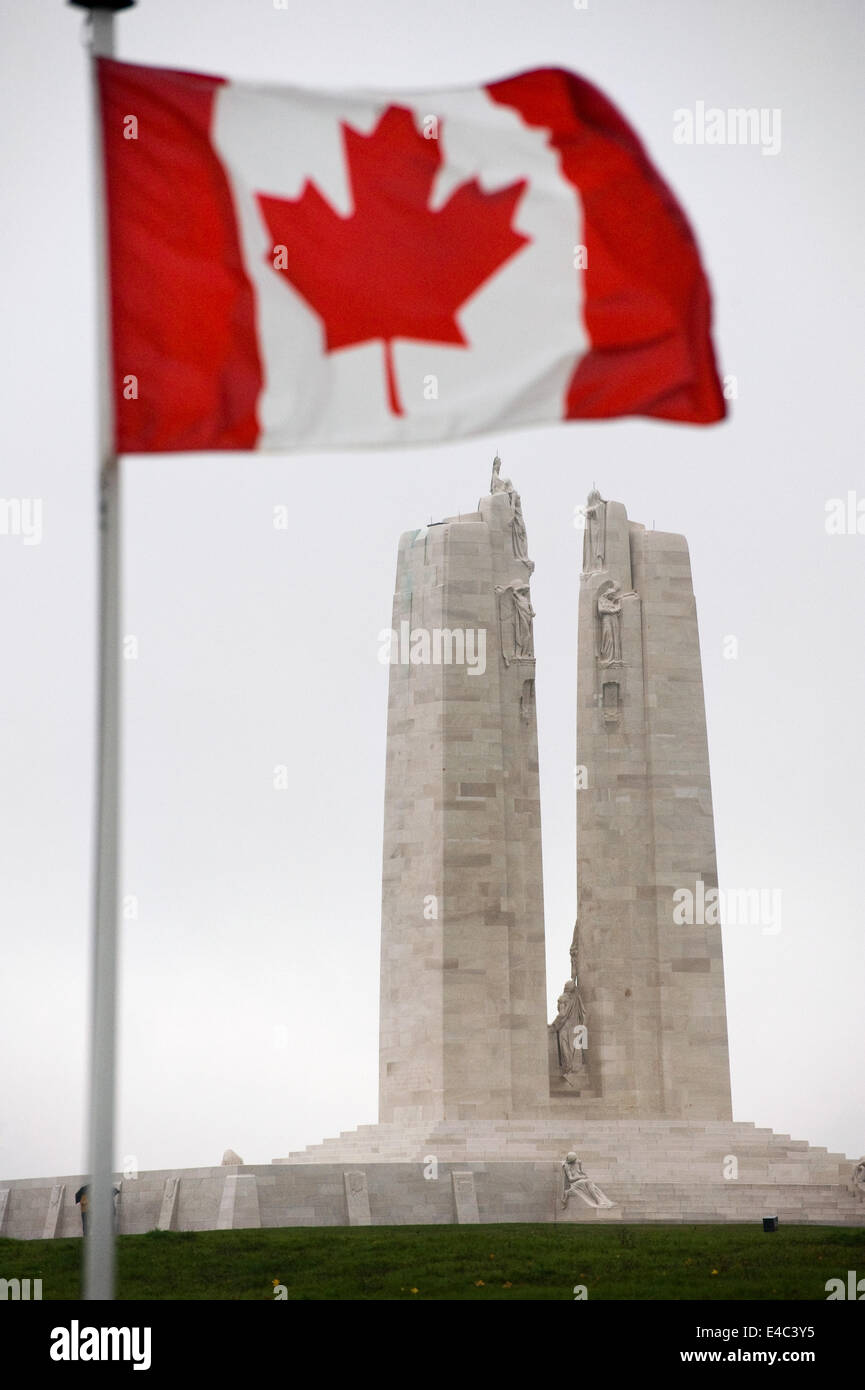 The Canadian flag flying at the Canadian National Vimy Memorial ...