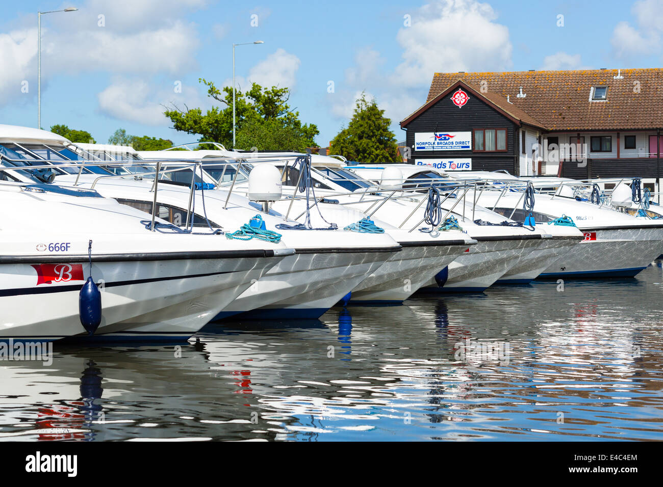 Boatyards norfolk hi-res stock photography and images - Alamy