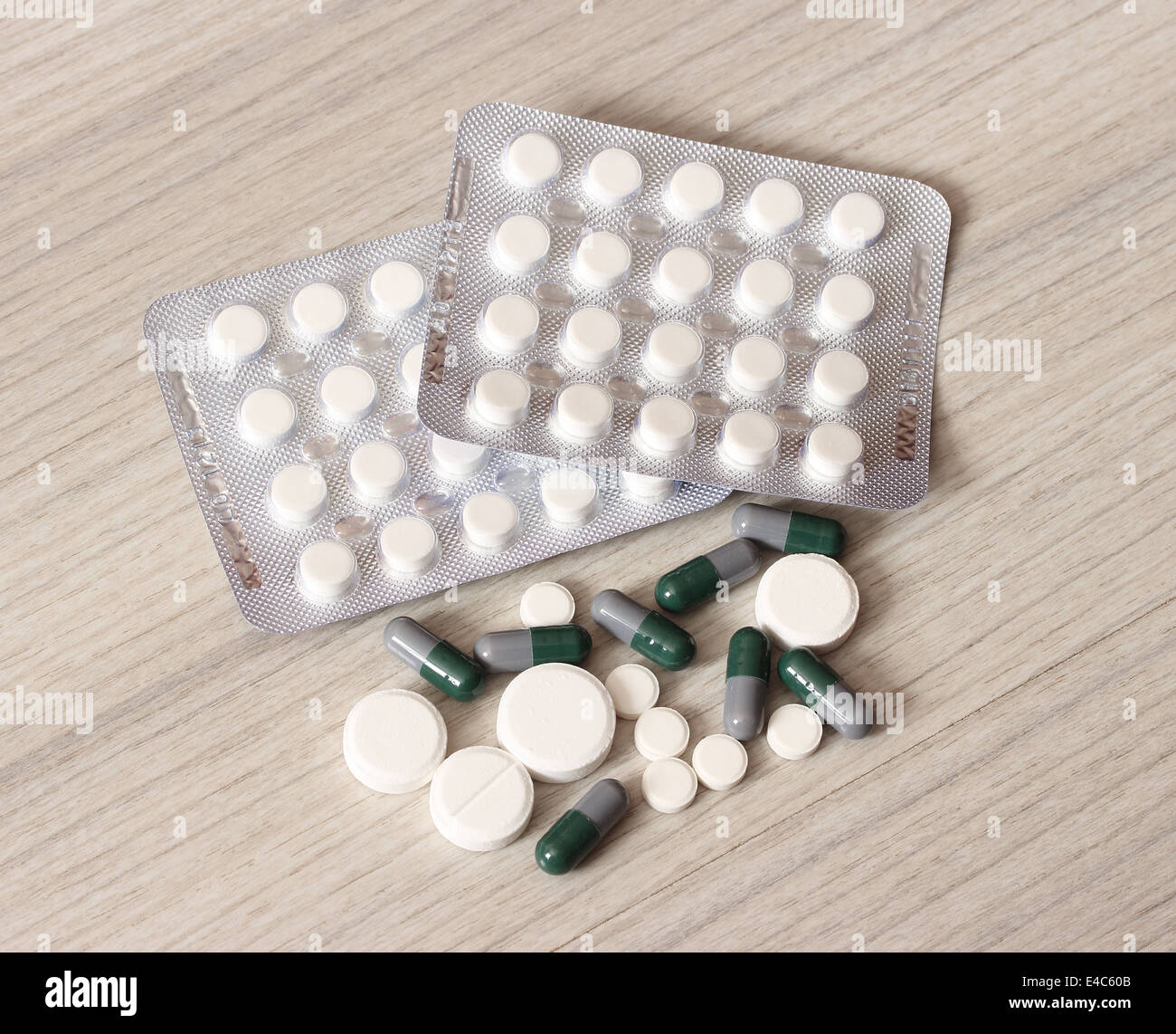 Vitamin tablets color red hi-res stock photography and images - Alamy