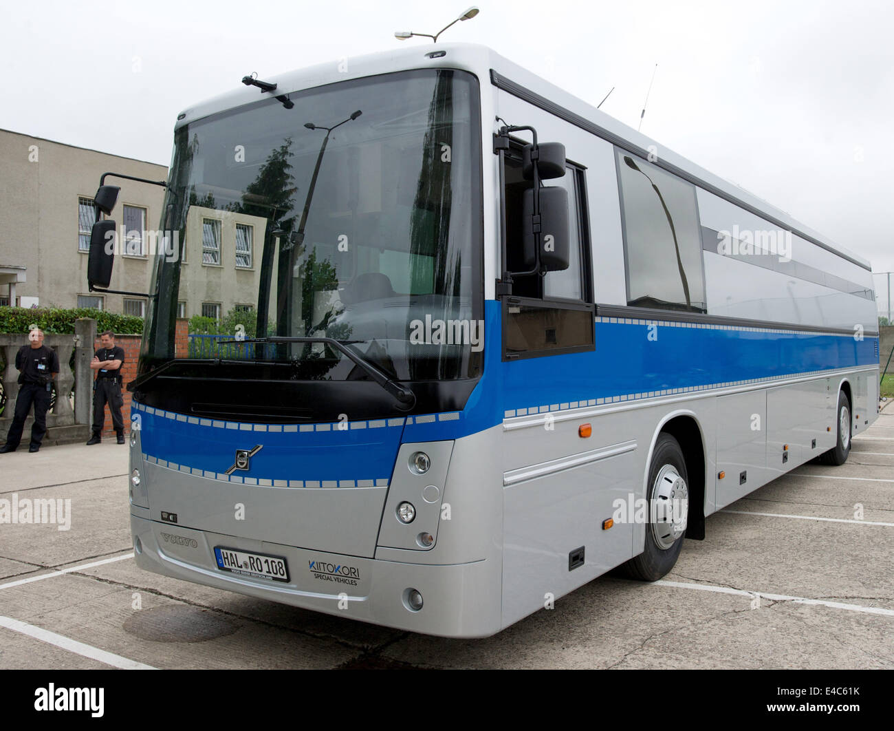 The new bus for prisoner transports leaves the grounds of prison JVA ...