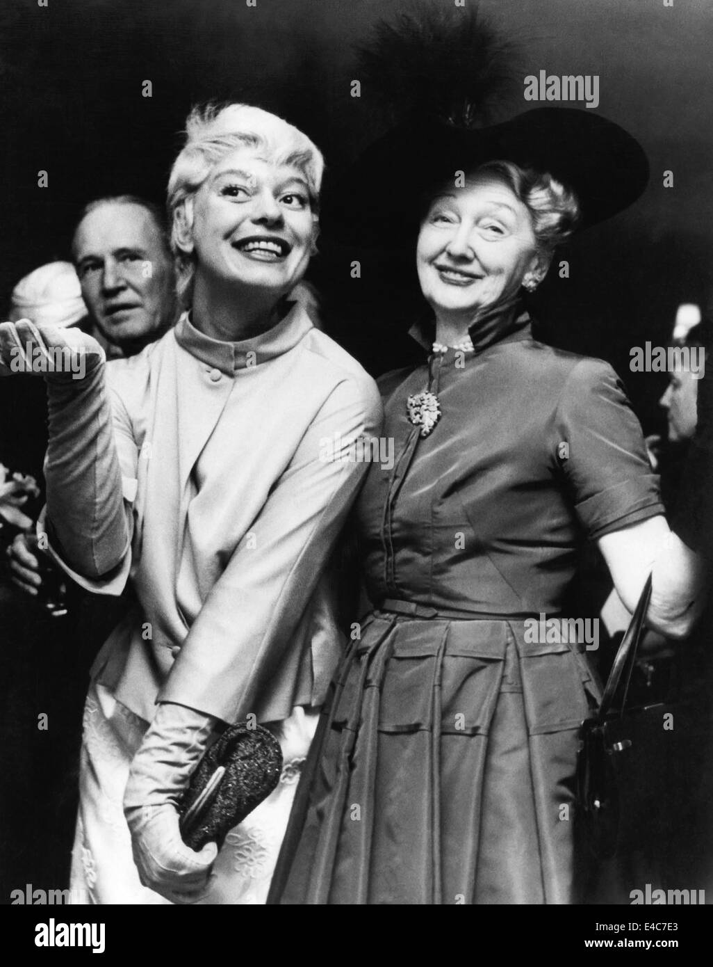 Columnist hedda hopper hi-res stock photography and images - Alamy