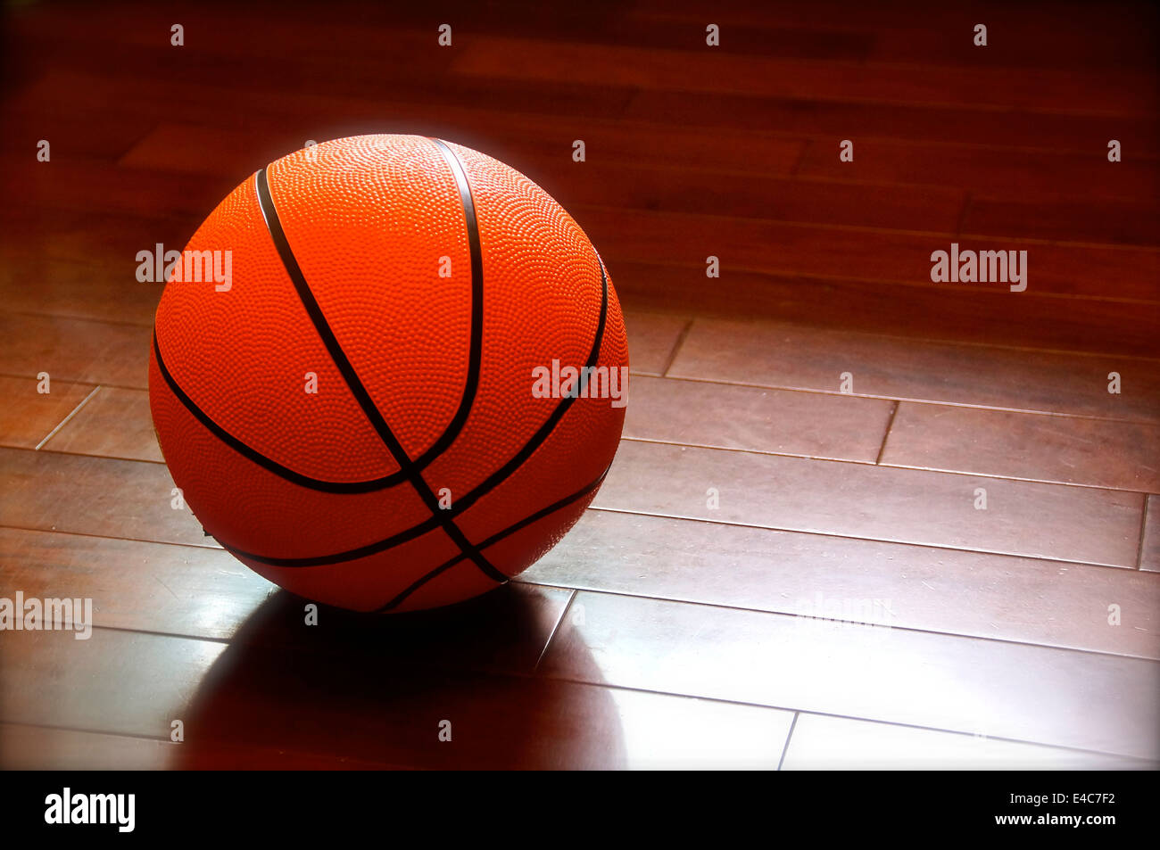 Old basketball field hi-res stock photography and images - Alamy