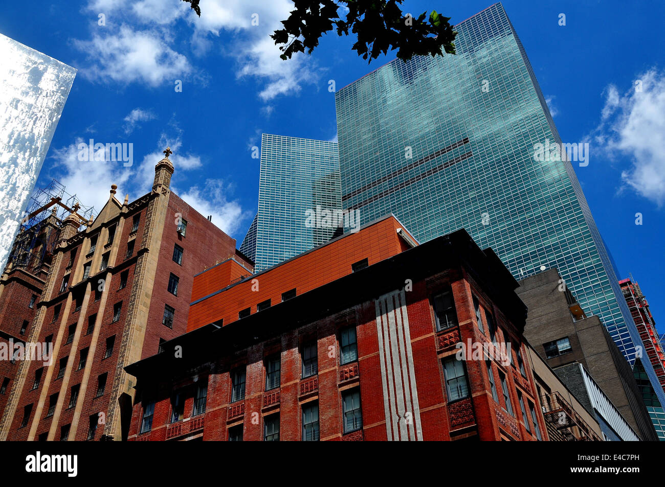 NYC: Modern glass-encased skyscraper office towers on First Avenue ...
