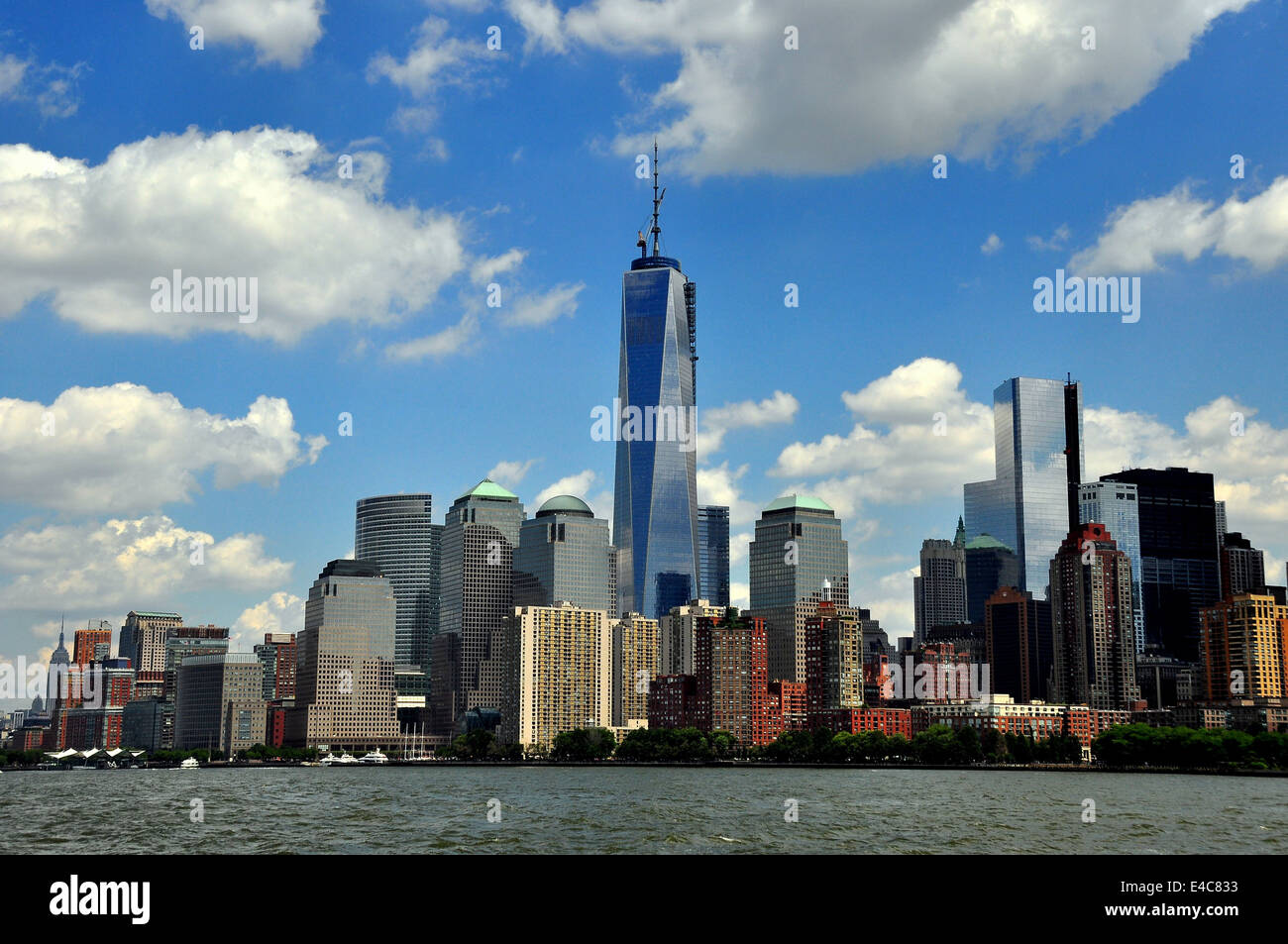 NYC: Lower Manhattan with the World Financial Center complex and One ...