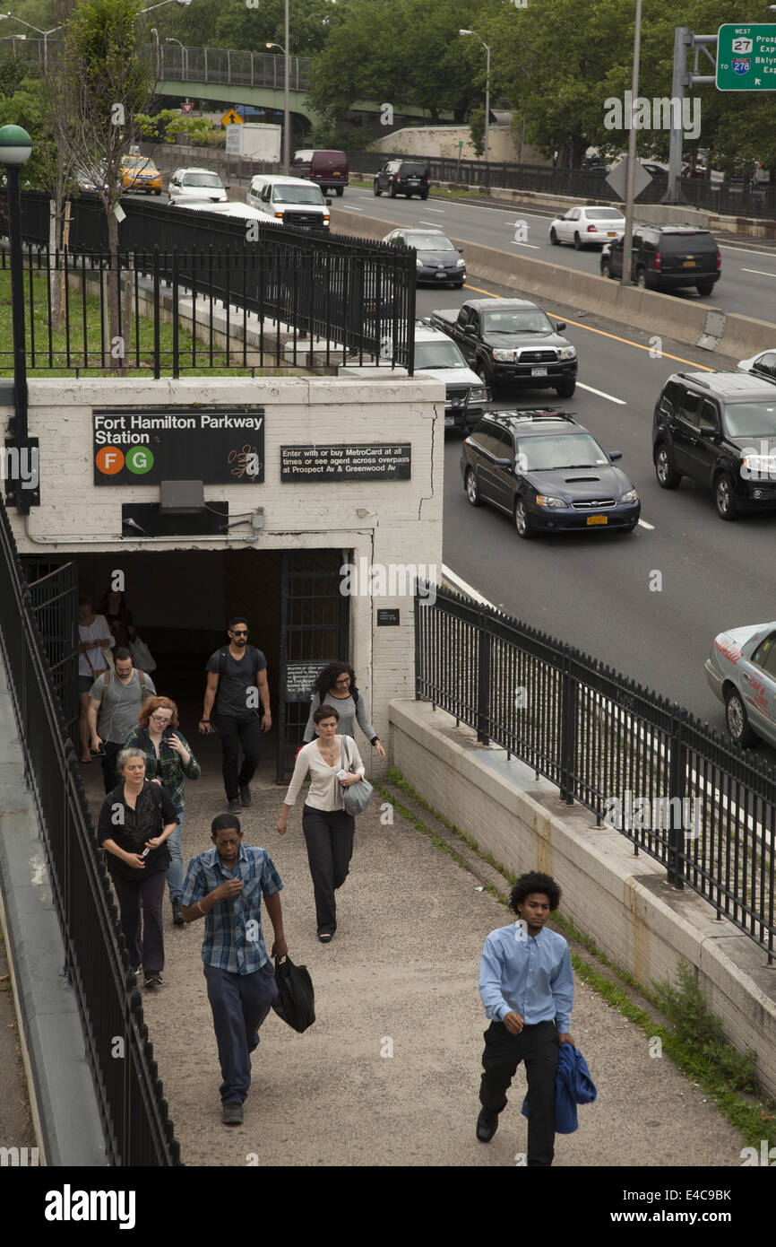 Exit stop hi-res stock photography and images - Alamy