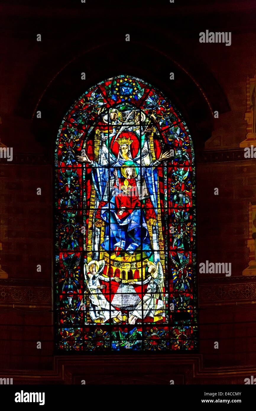 Lead glass window hi-res stock photography and images - Alamy