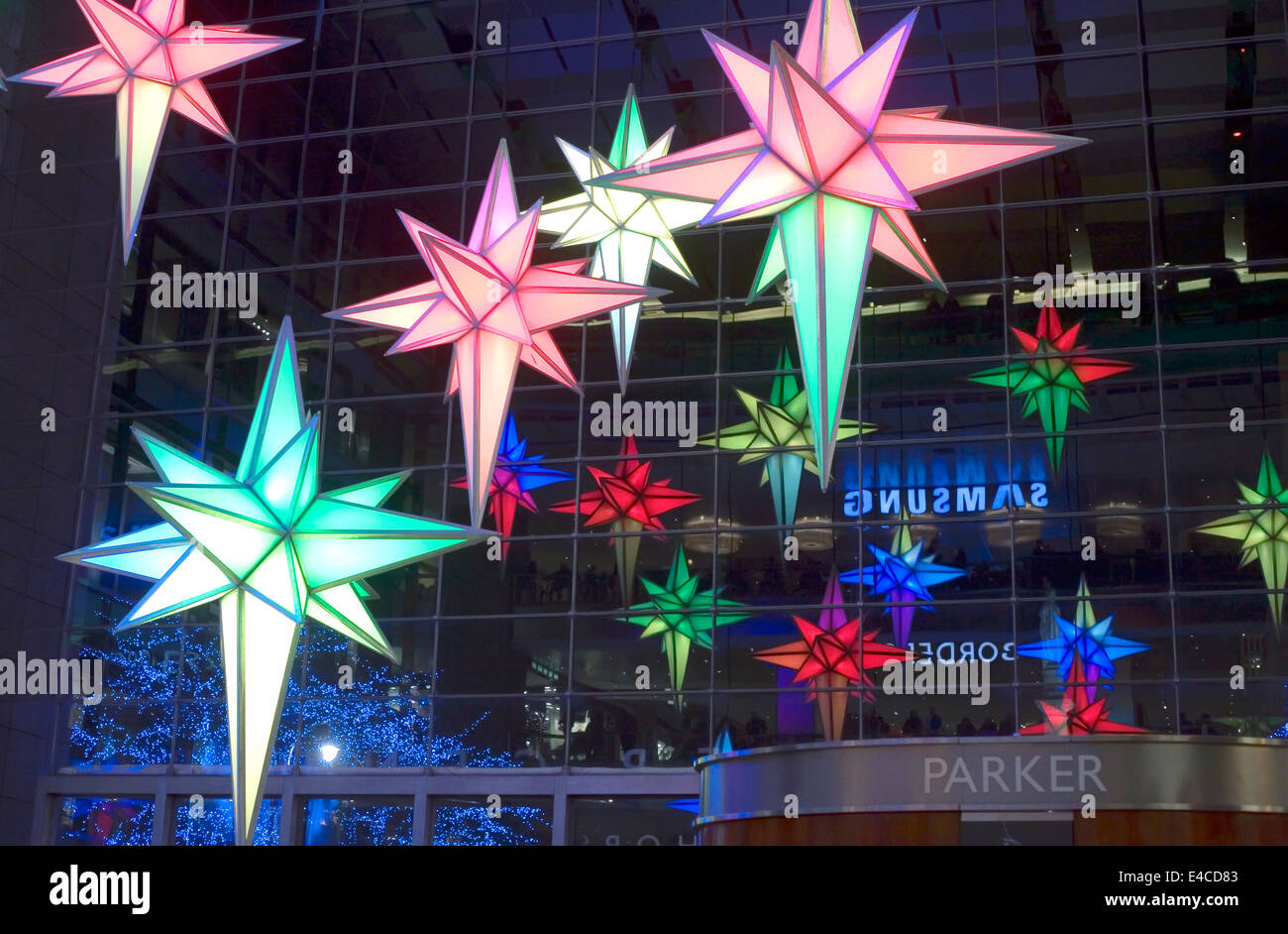 Time warner building interior hi-res stock photography and images - Alamy
