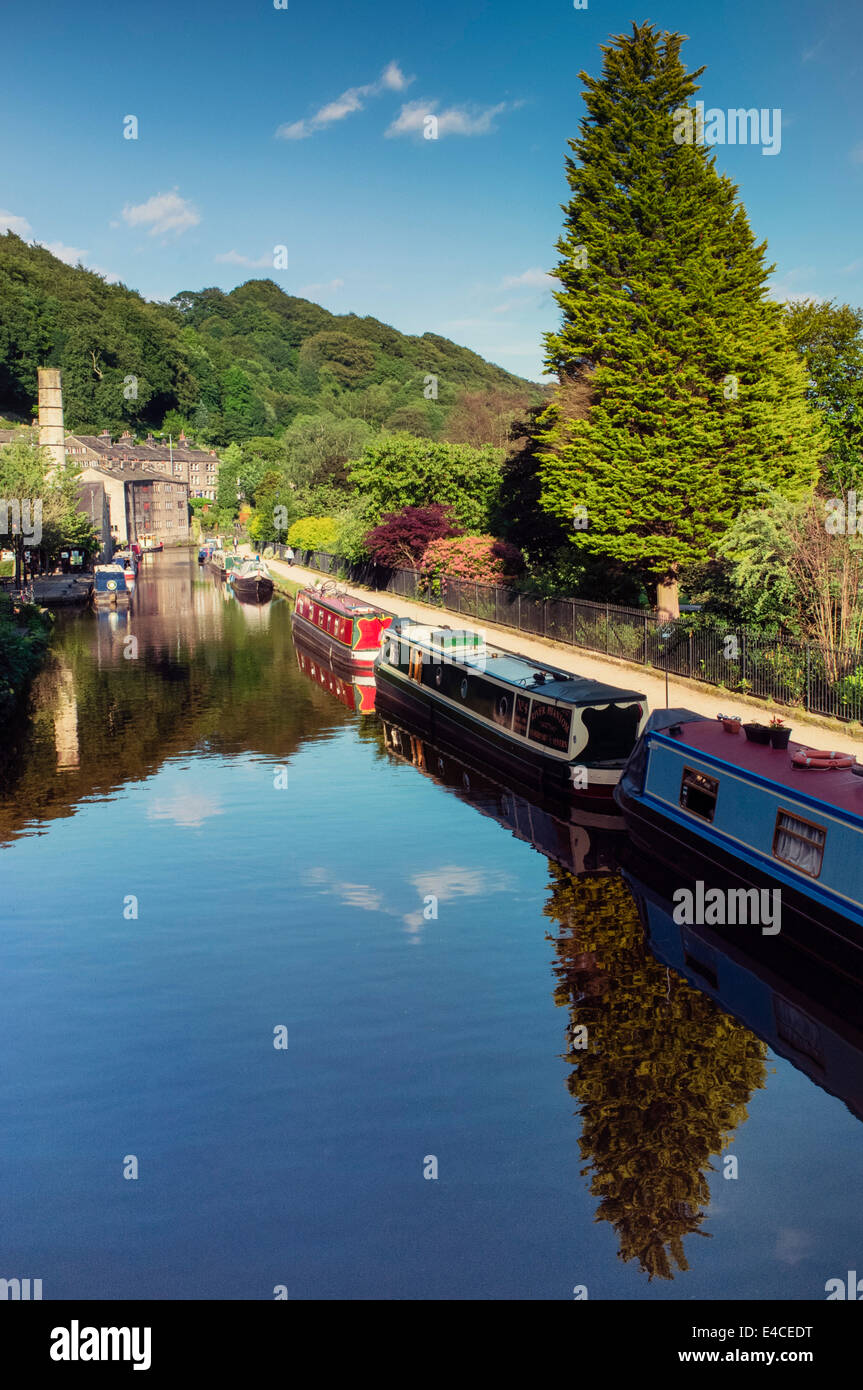 Hebden bridge yorkshire view hi-res stock photography and images - Alamy