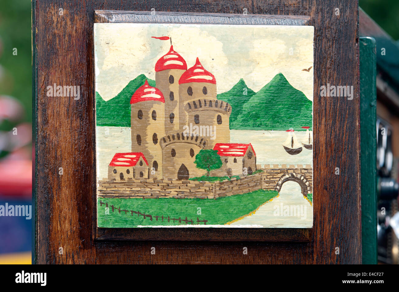 Traditional narrowboat painting hi-res stock photography and images - Alamy
