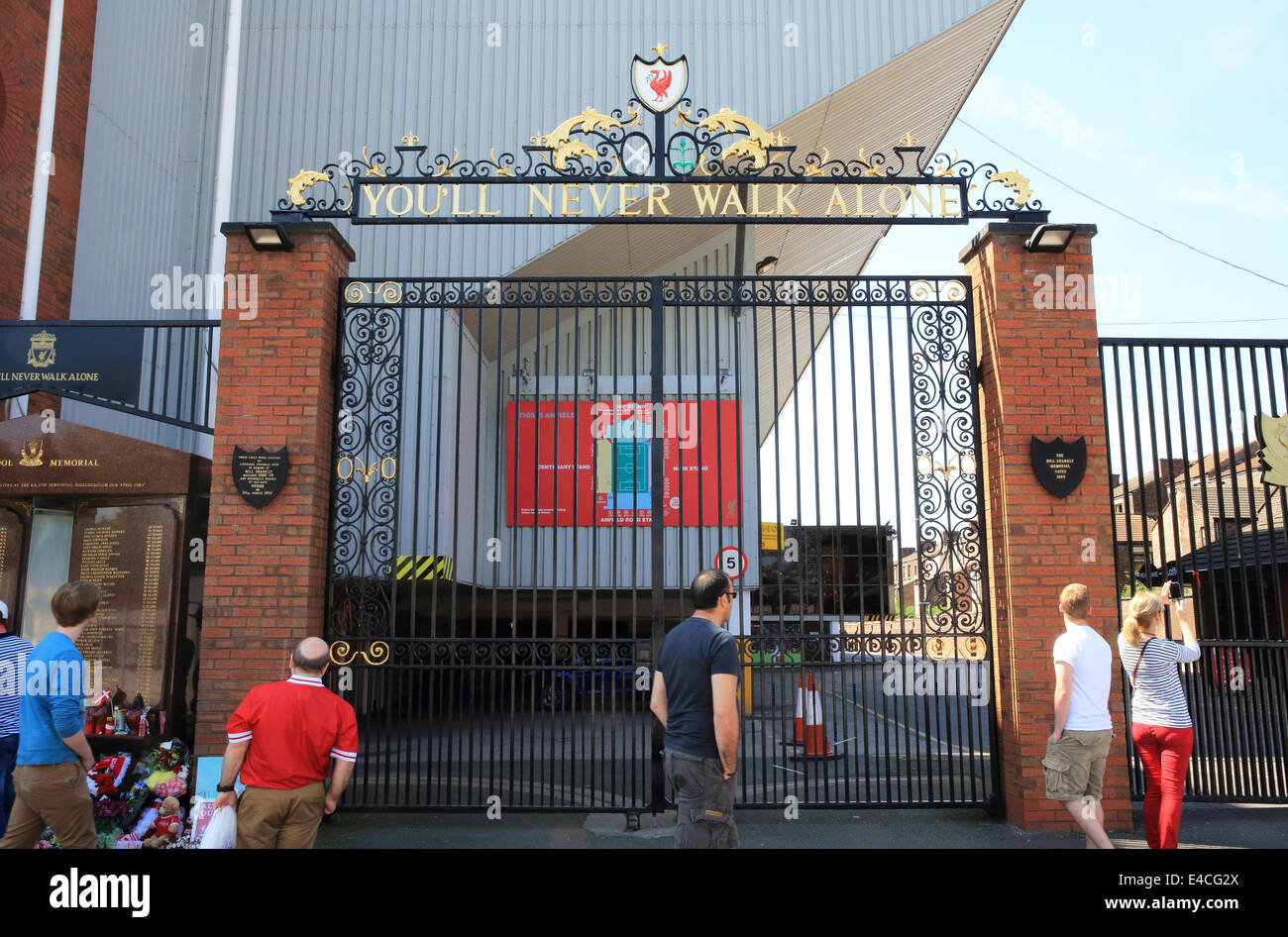 Bill shankly gates High Resolution Stock Photography and Images - Alamy