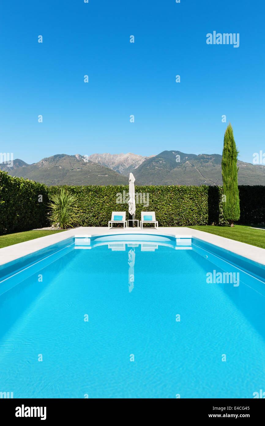 Villa with swimming pool hi-res stock photography and images - Alamy