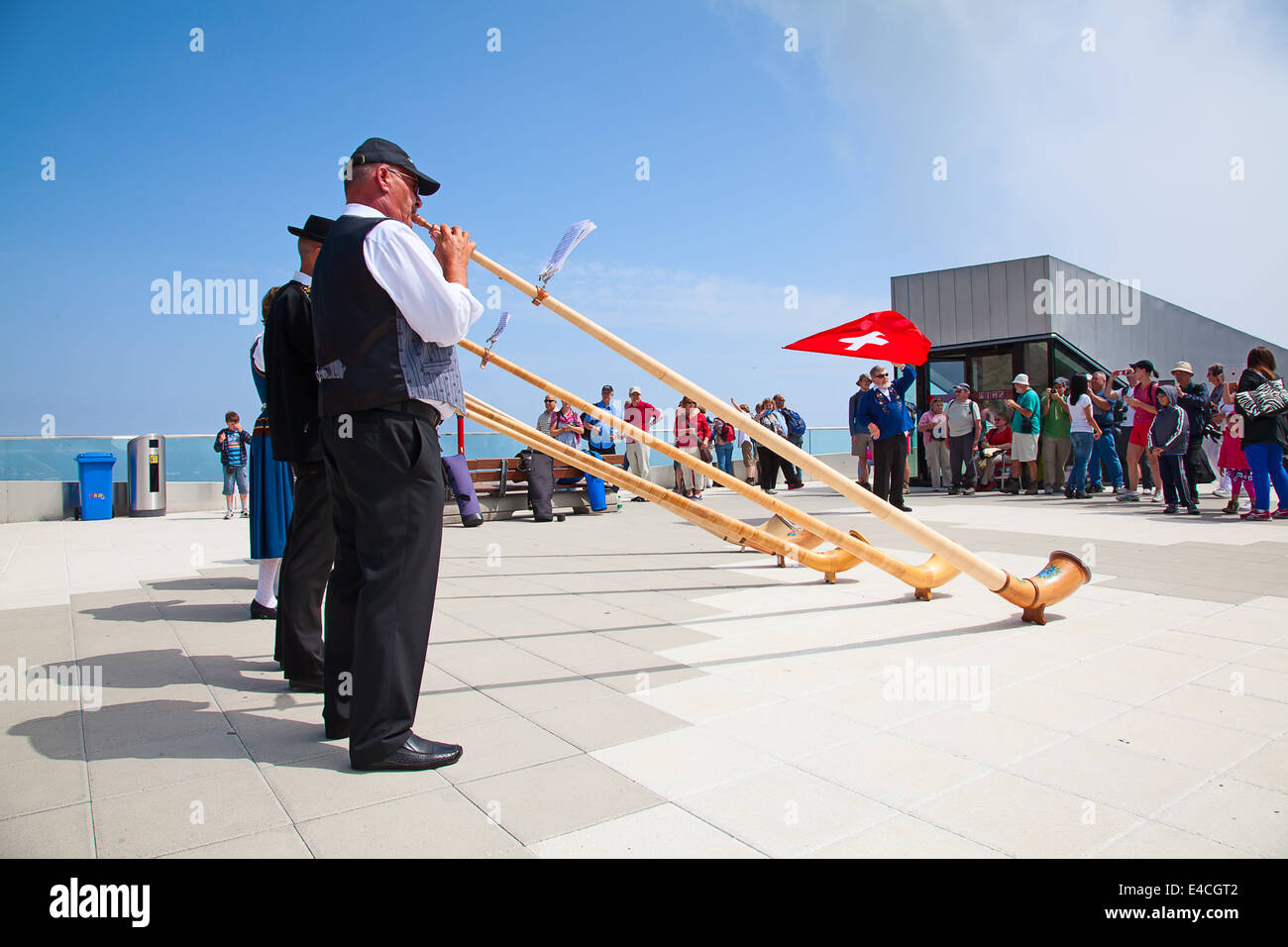 Switzerland tradition folklore alp horn hi-res stock photography and ...