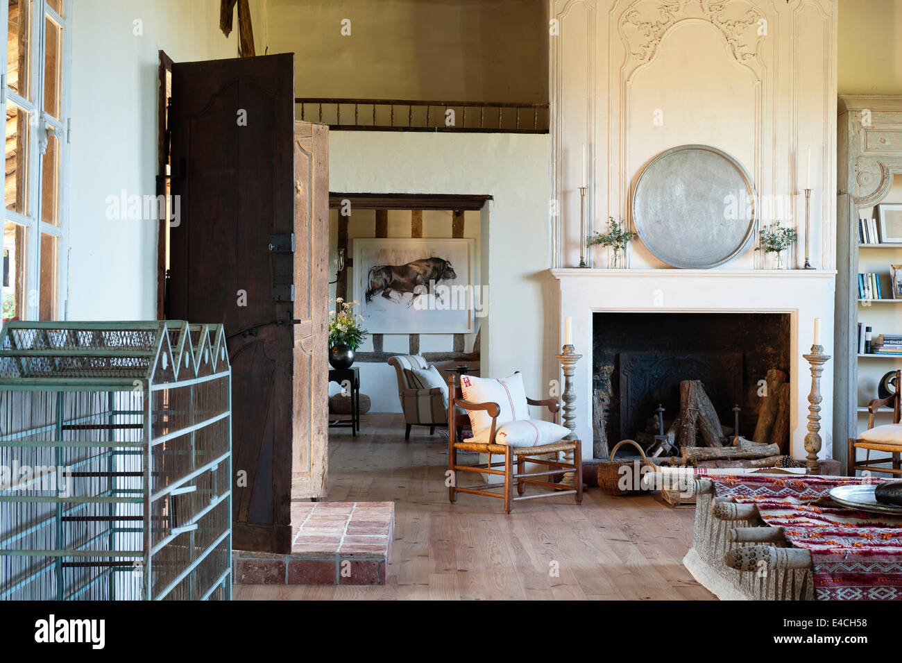 Large open fireplace hi-res stock photography and images - Alamy