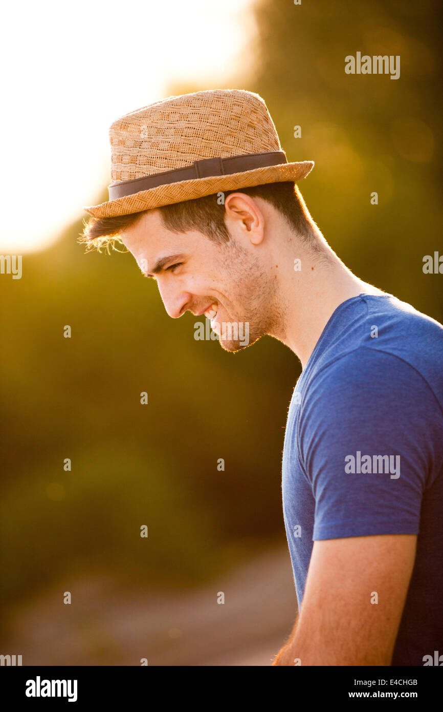 Man straw hat hi-res stock photography and images - Alamy