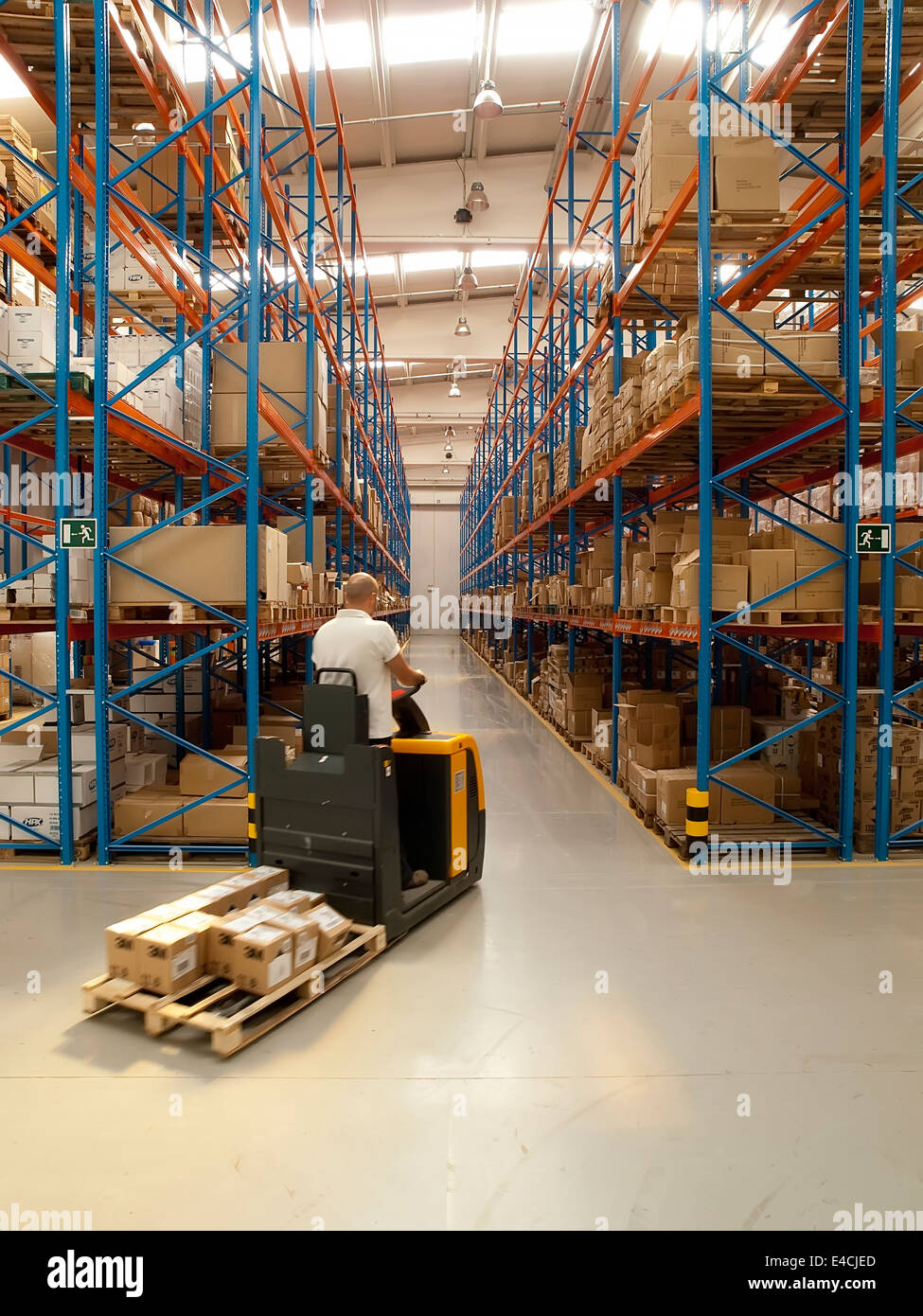 Warehouse with merchandise items Stock Photo - Alamy