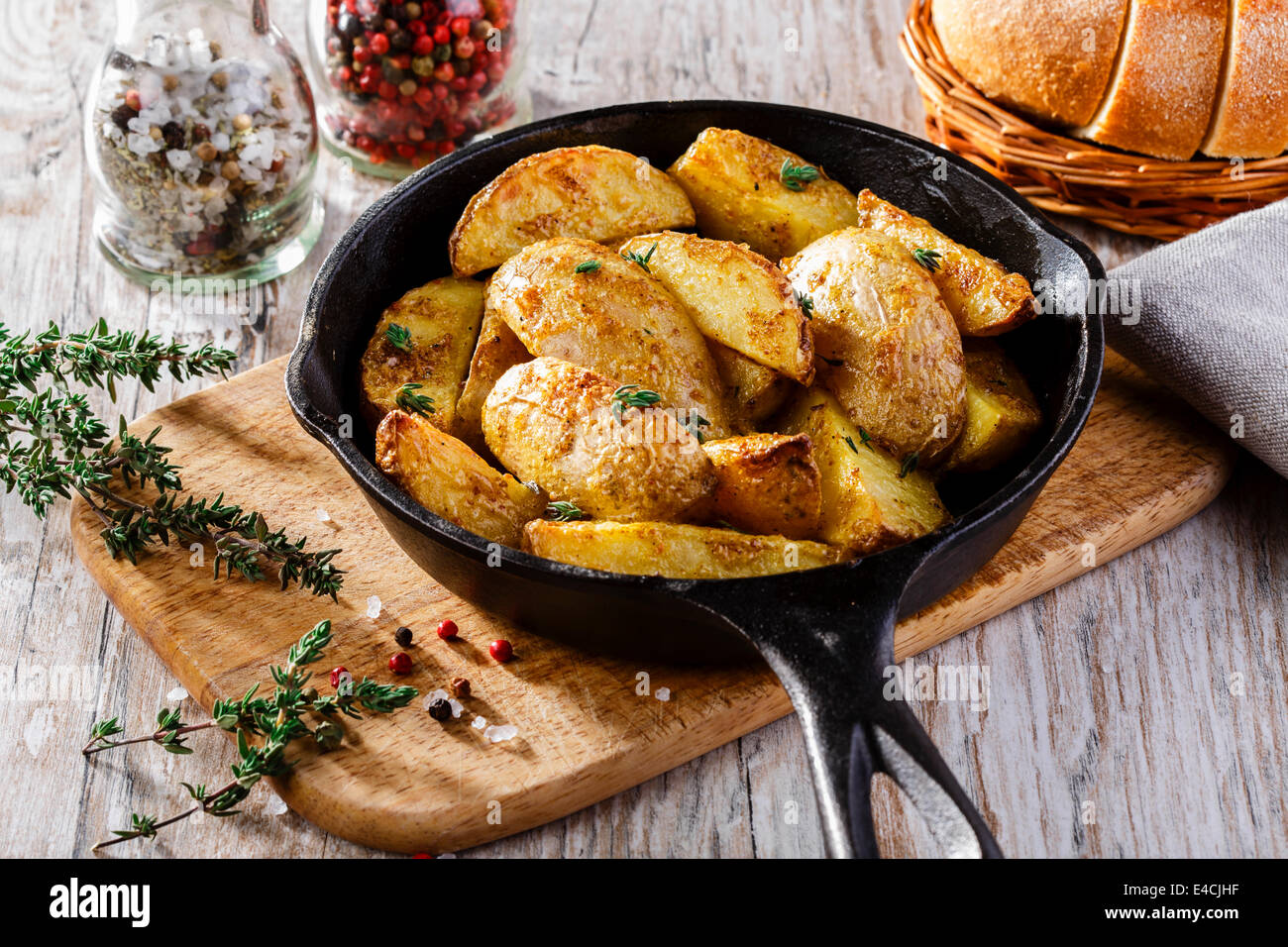 Potatoes pan with vegetable hi-res stock photography and images - Alamy