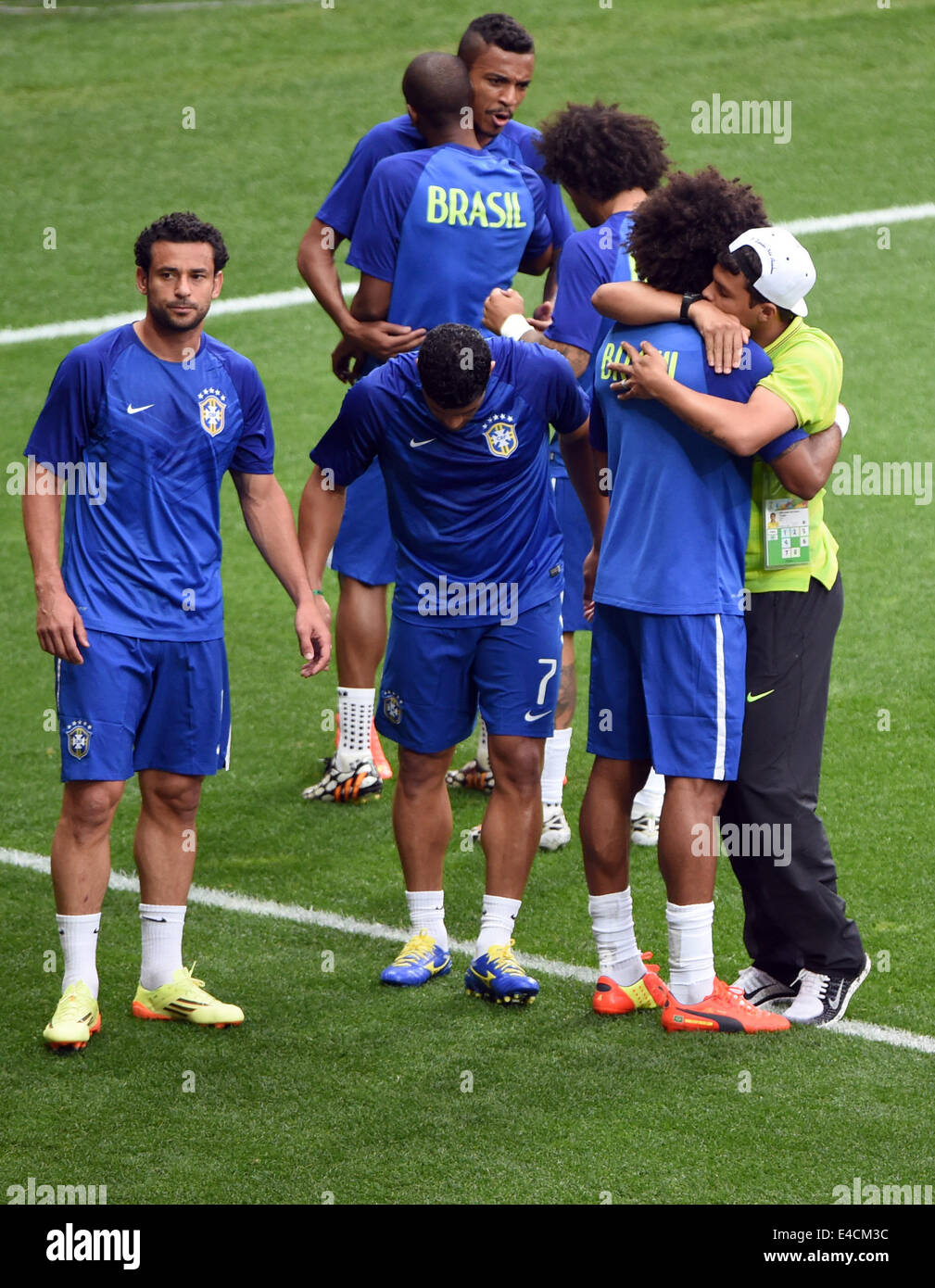 Brazilian soccer players hi-res stock photography and images - Alamy