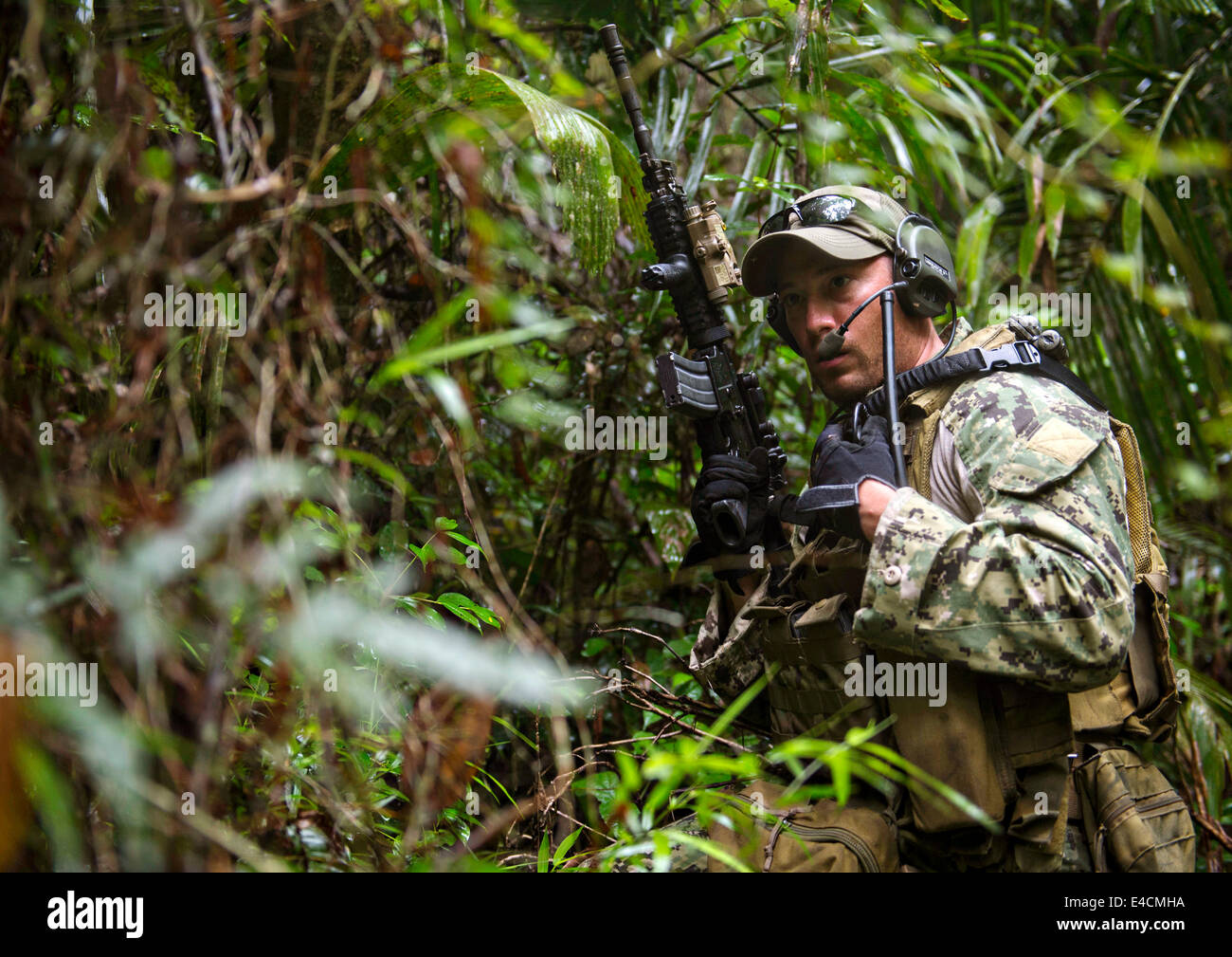 US Navy Coastal Riverine Squadron Two special operation force commandos ...